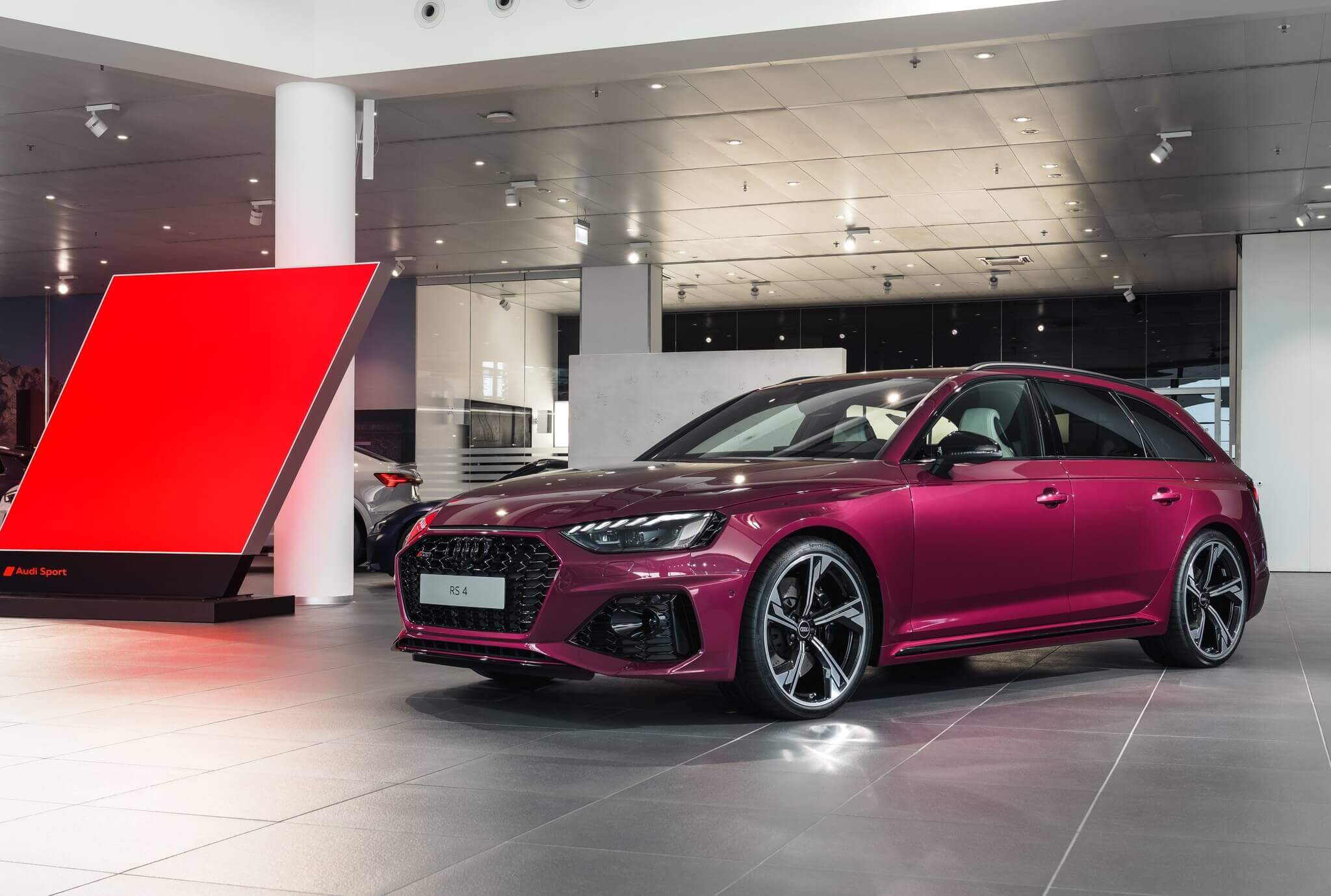 Berry - Audi RS4 Avant (B9) - carpaints.co