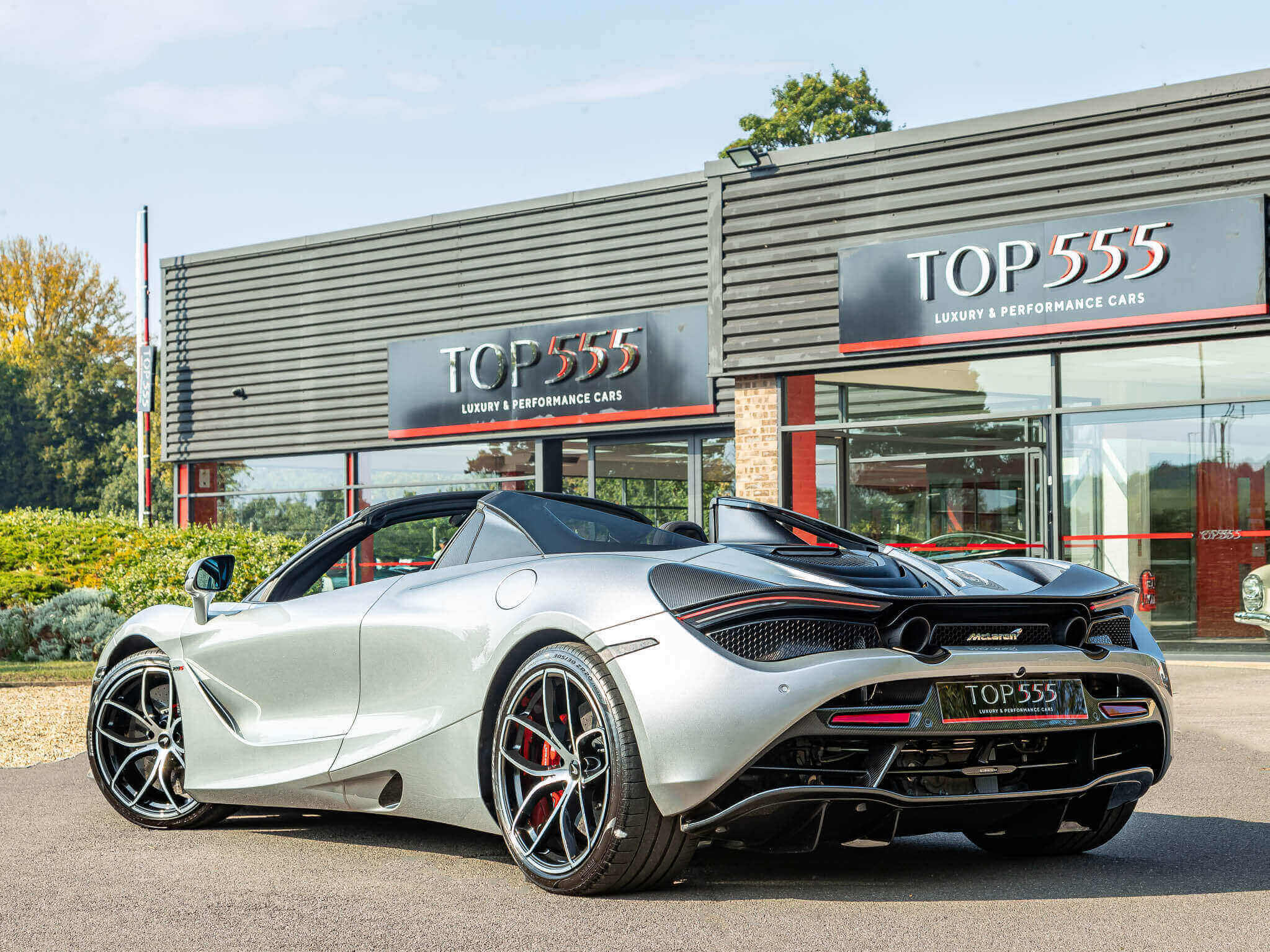 Supernova Silver - McLaren 720S Spider - carpaints.co