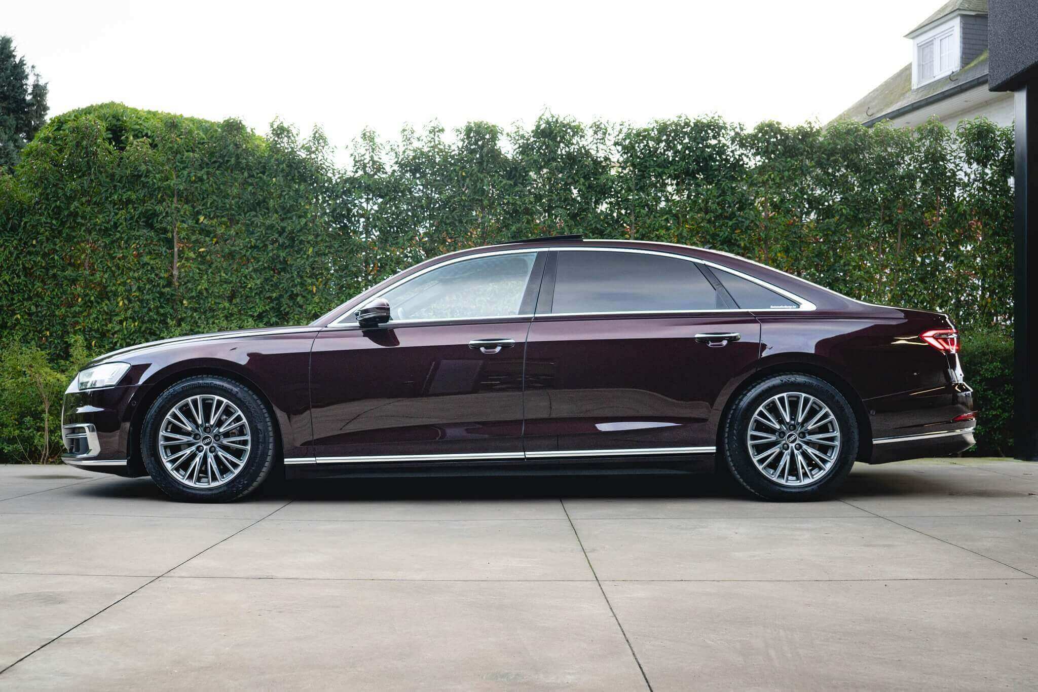 Seville Red Metallic - Audi A8 (D5) - carpaints.co