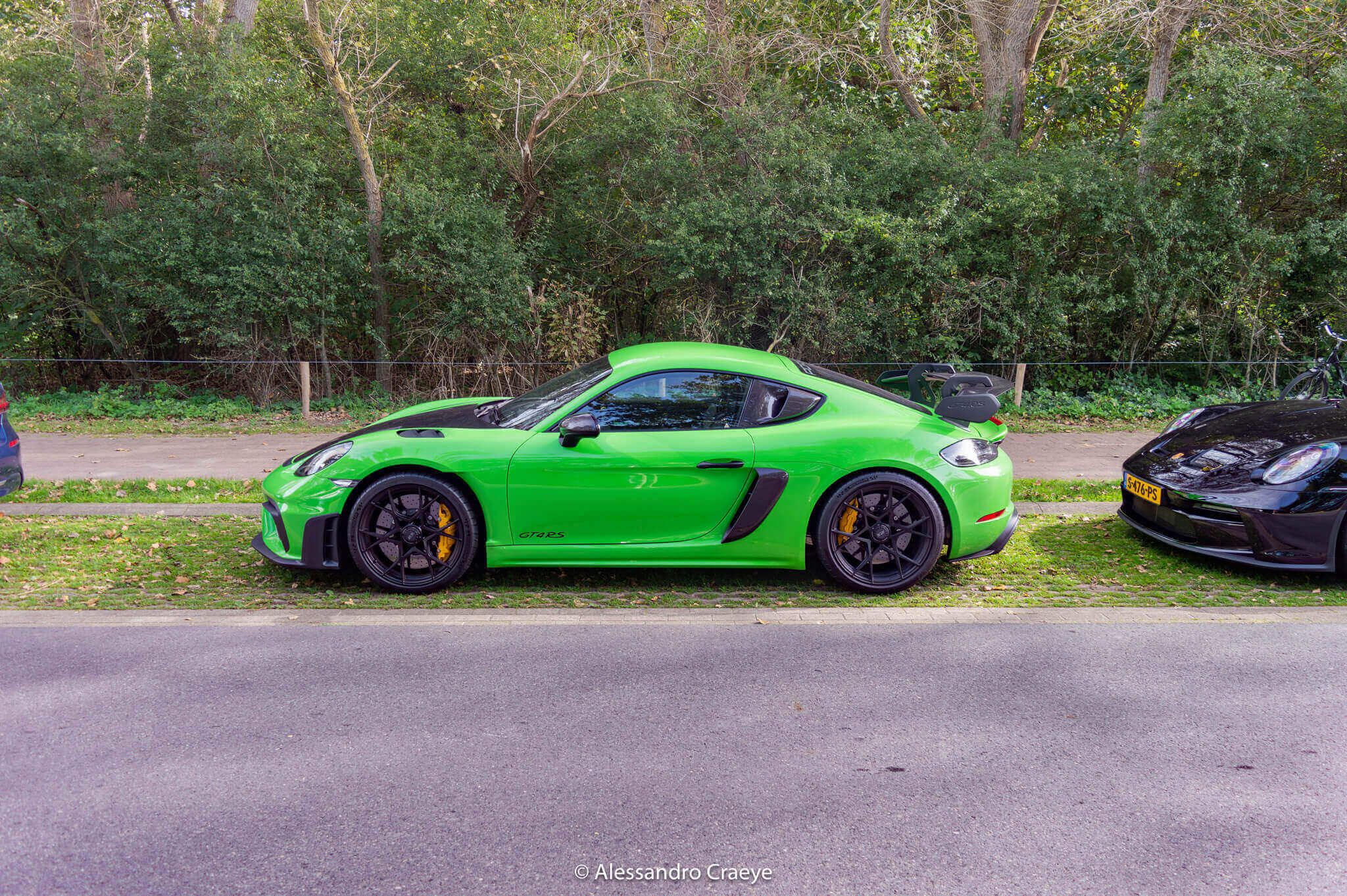 Yellow Green - Porsche Cayman GT4 RS (718) - carpaints.co