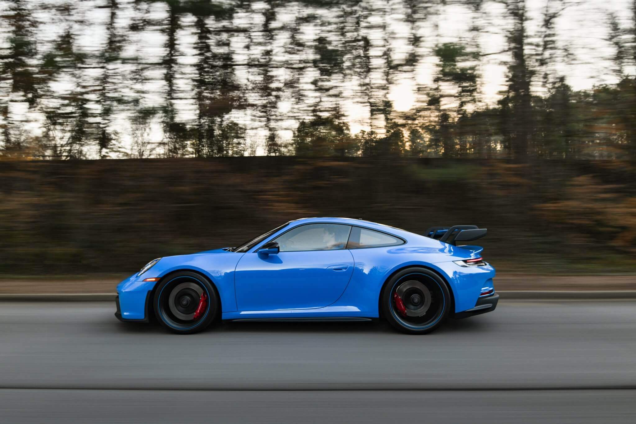 Shark Blue - Porsche 911 GT3 (992) - carpaints.co