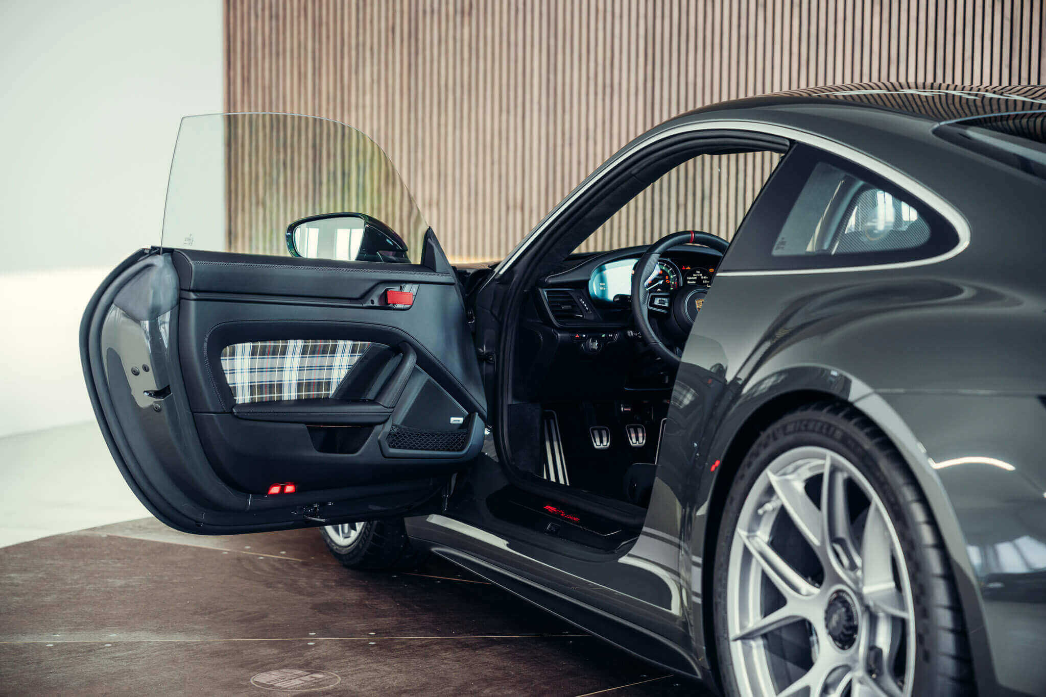 Slate Grey - Porsche 911 S/T (992) - carpaints.co