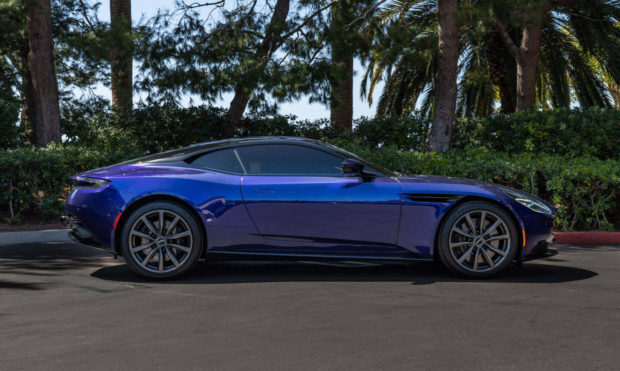 Royal Indigo - Aston Martin DB11 - carpaints.co