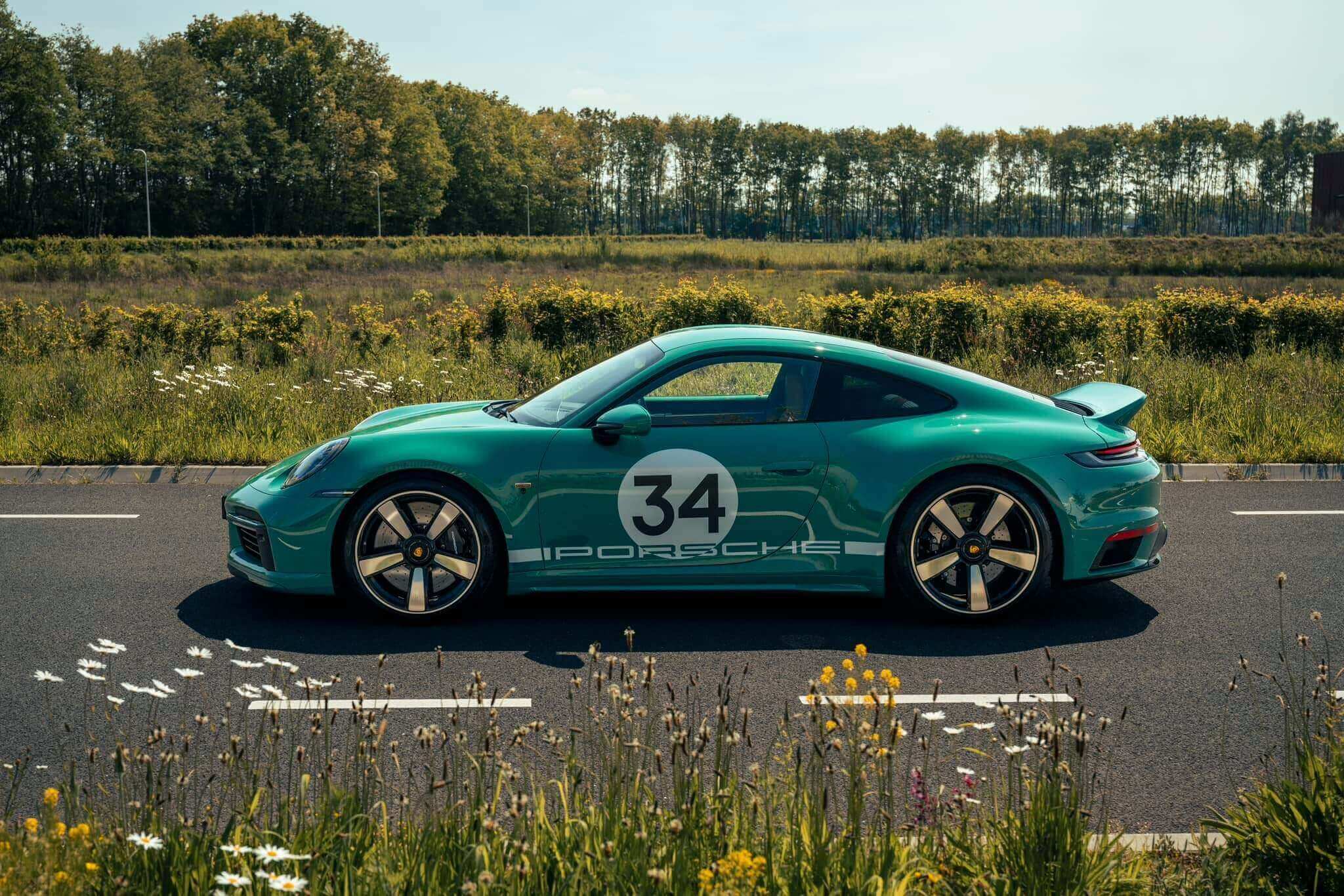 Smyrna Green - Porsche 911 Sport Classic (992) - carpaints.co