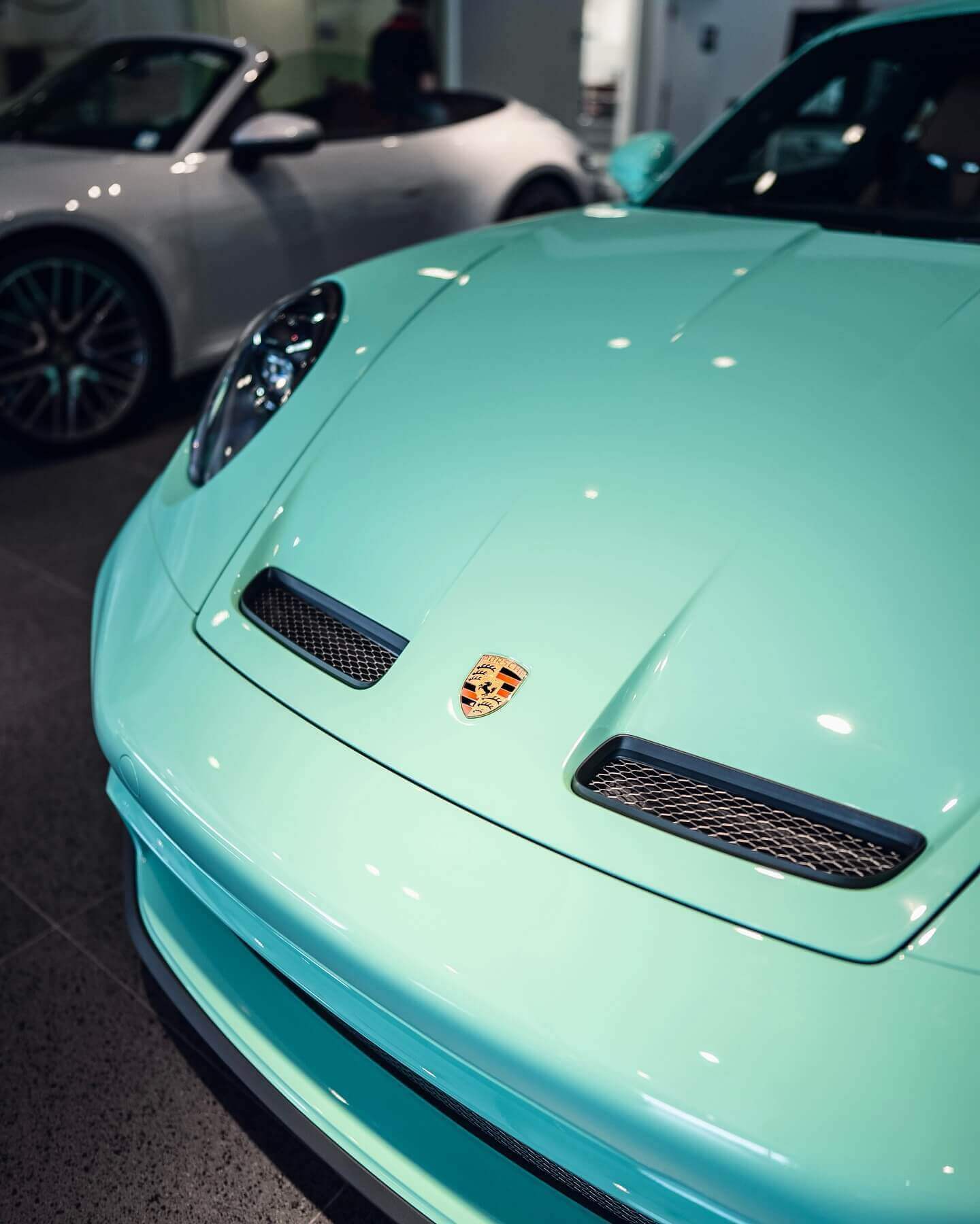 Mint Green - Porsche 911 S/T (992) - carpaints.co
