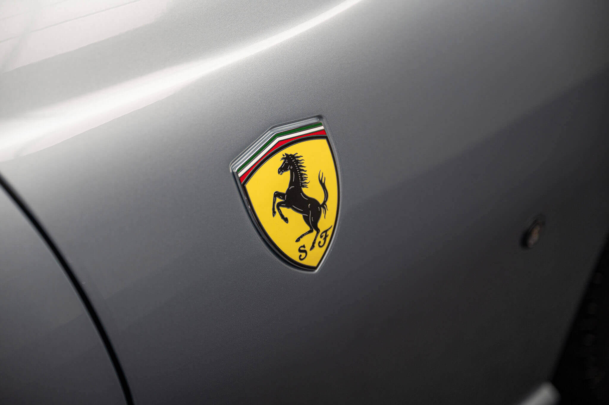 Grigio Alloy - Ferrari 812 GTS - carpaints.co