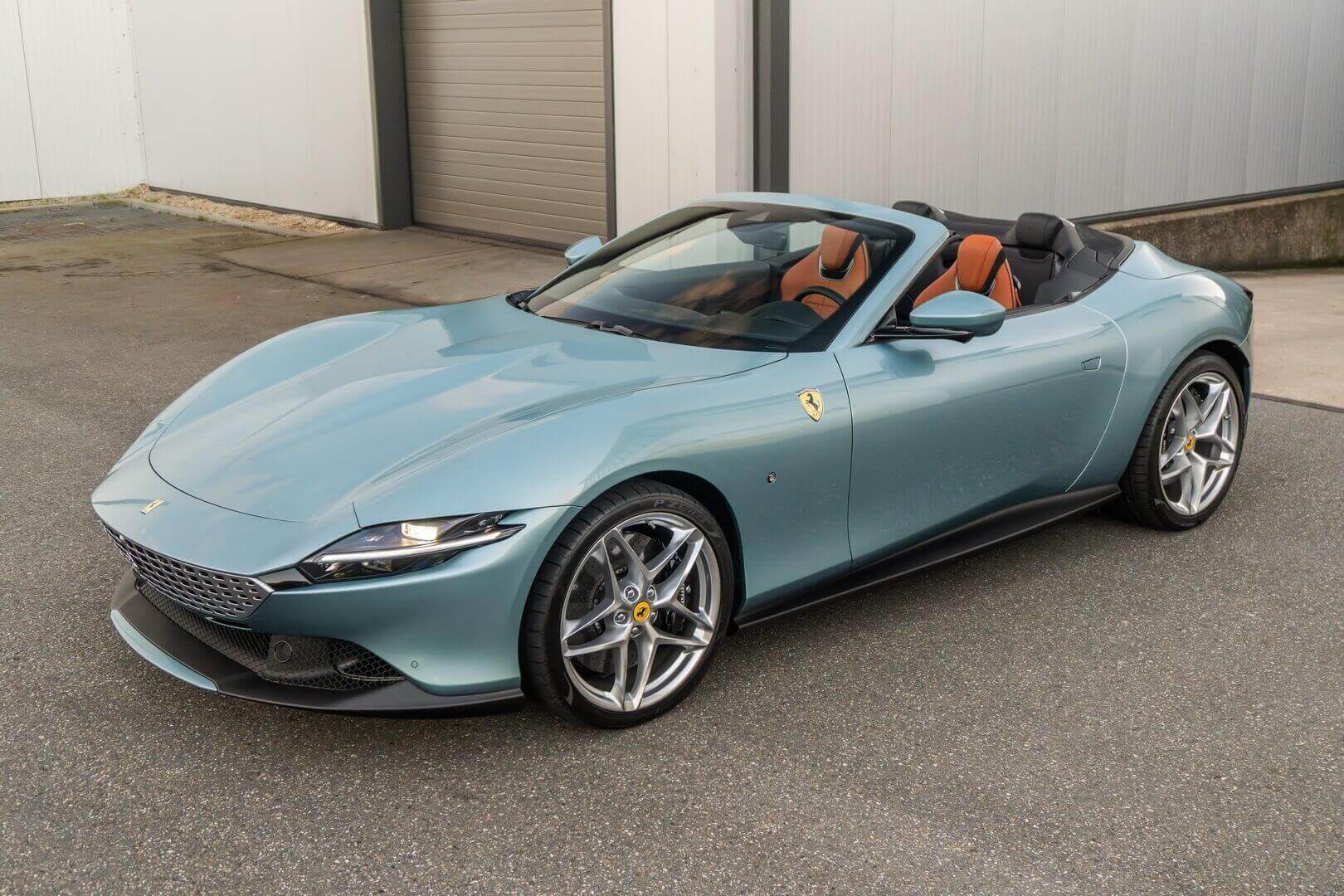 Celeste Trevi - Ferrari Roma Spider - carpaints.co