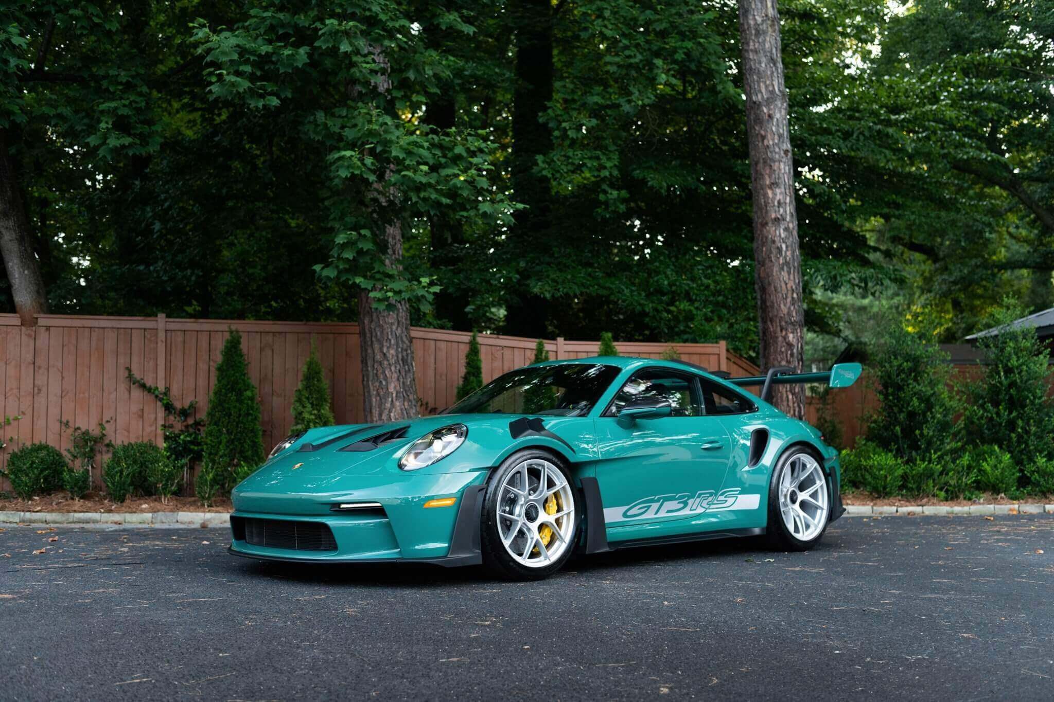 Smyrna Green - Porsche 911 GT3 RS (992) - carpaints.co