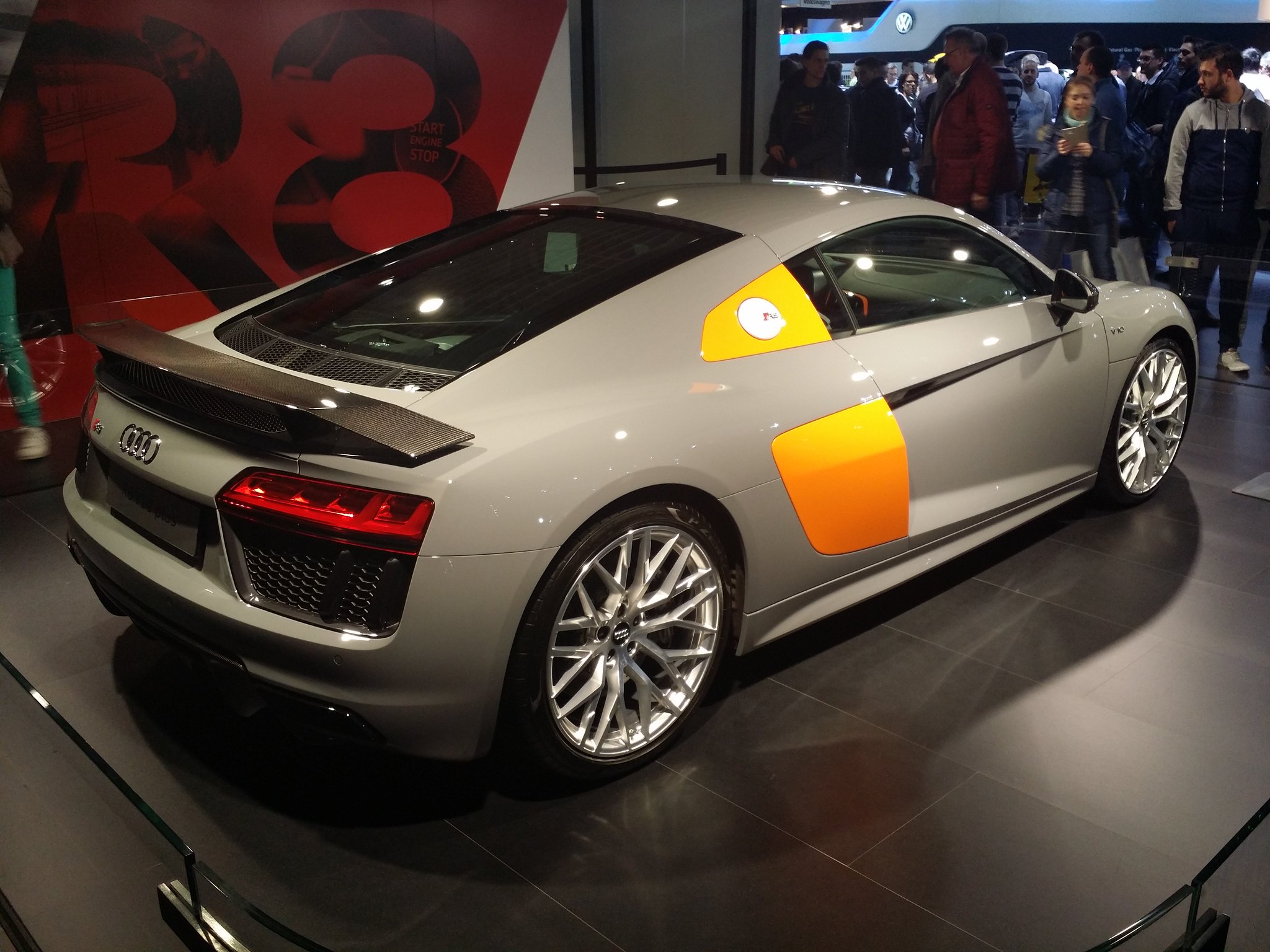 Nardo Grey / Glut Orange - Audi R8 (4S) - carpaints.co