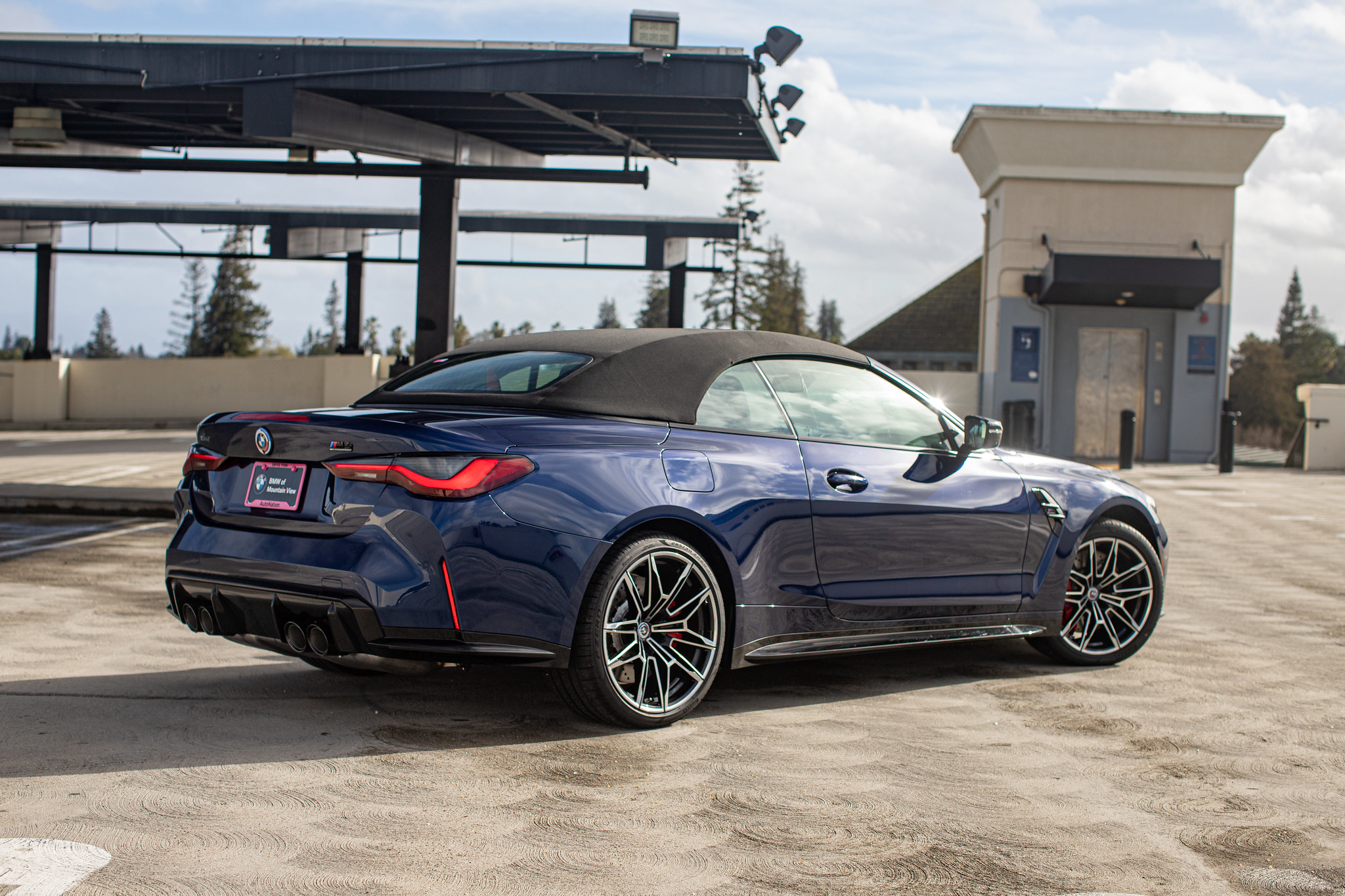 Mauritius Blue - BMW M4 Convertible (G83) - carpaints.co