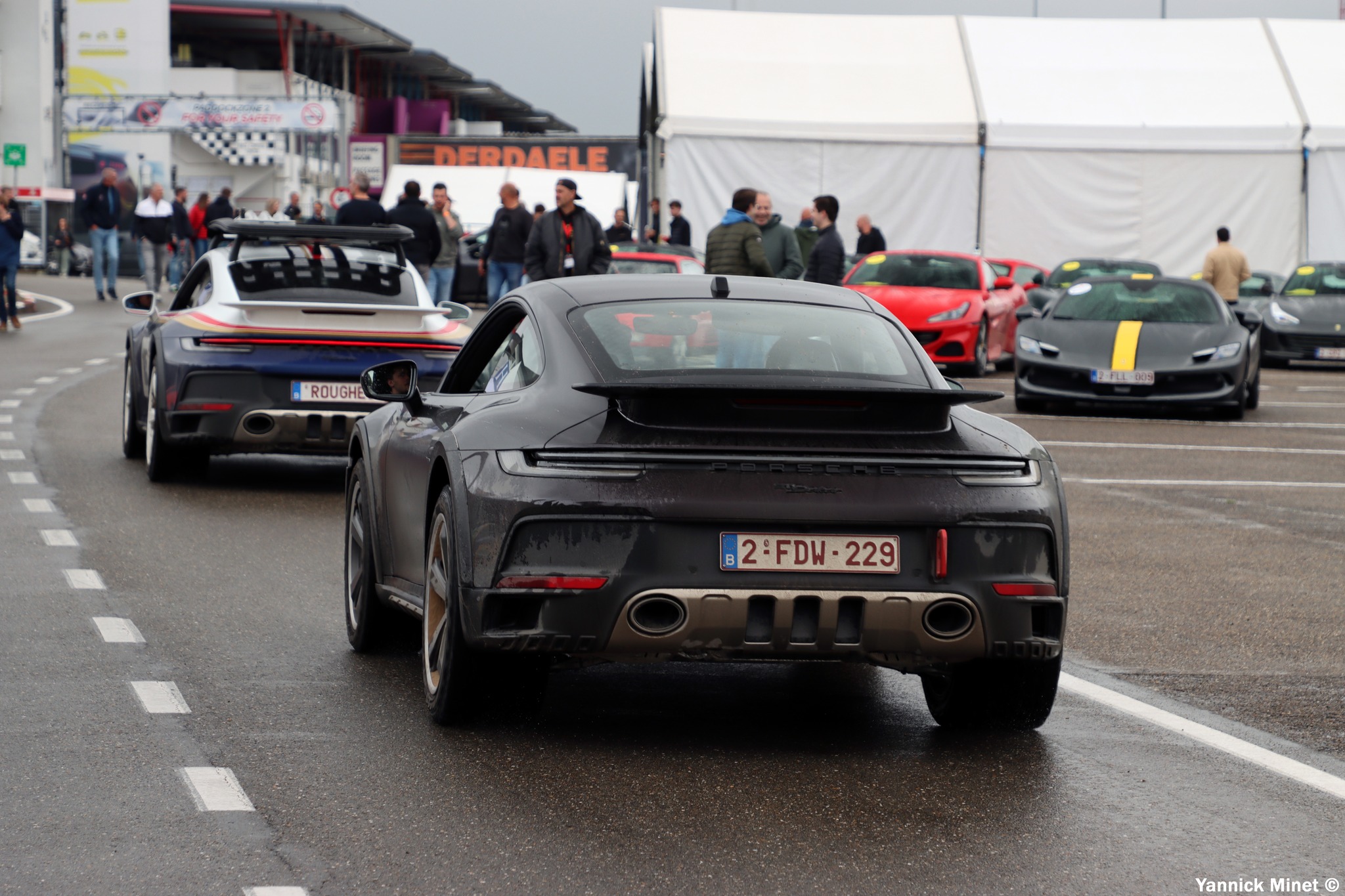 Superior Red Metallic - Porsche 911 Dakar (992) - carpaints.co