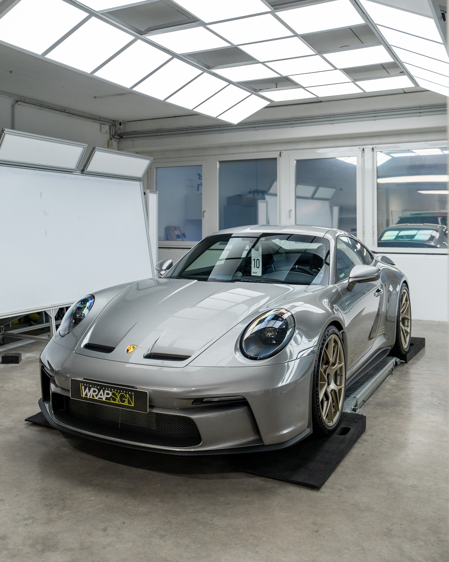 Stone Grey Metallic - Porsche 911 GT3 Touring (992) - carpaints.co
