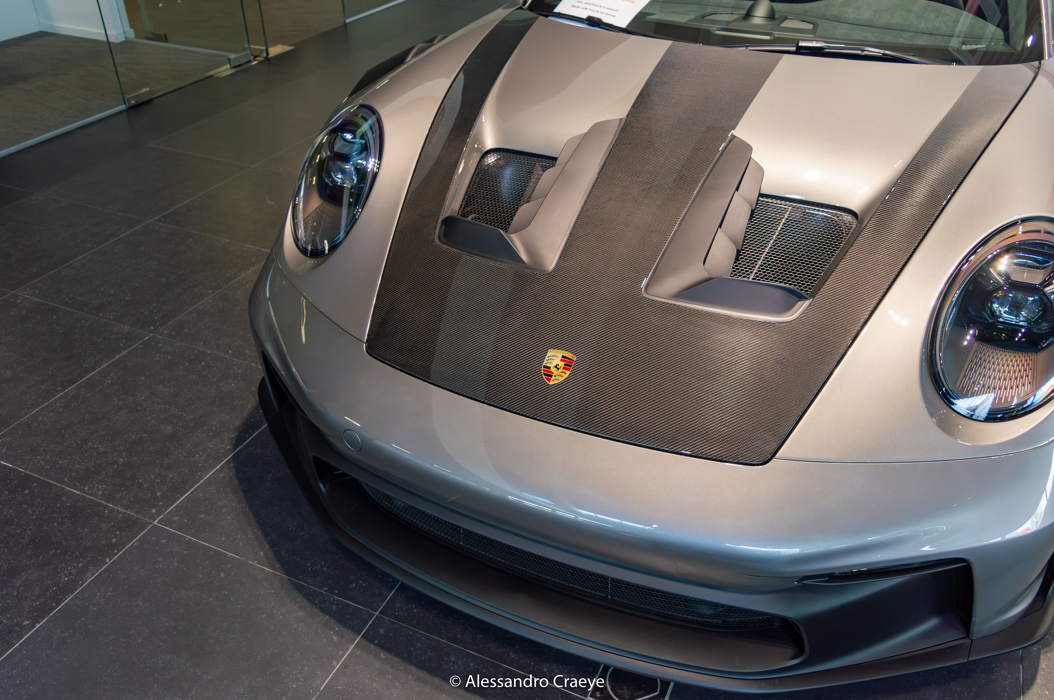 Stone Grey Metallic - Porsche 911 GT3 RS (992) - carpaints.co