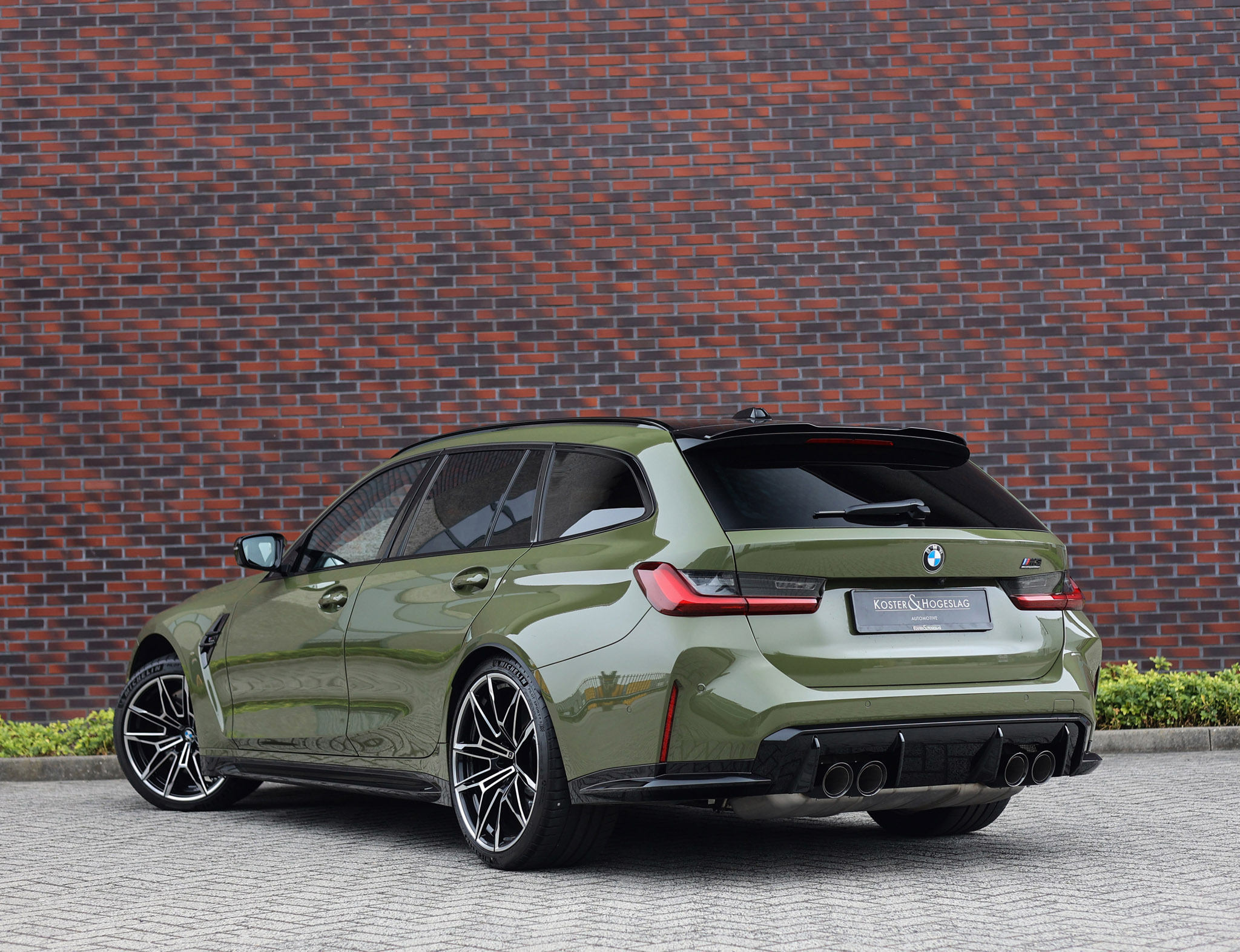 Urban Green II - BMW M3 Touring (G81) - carpaints.co