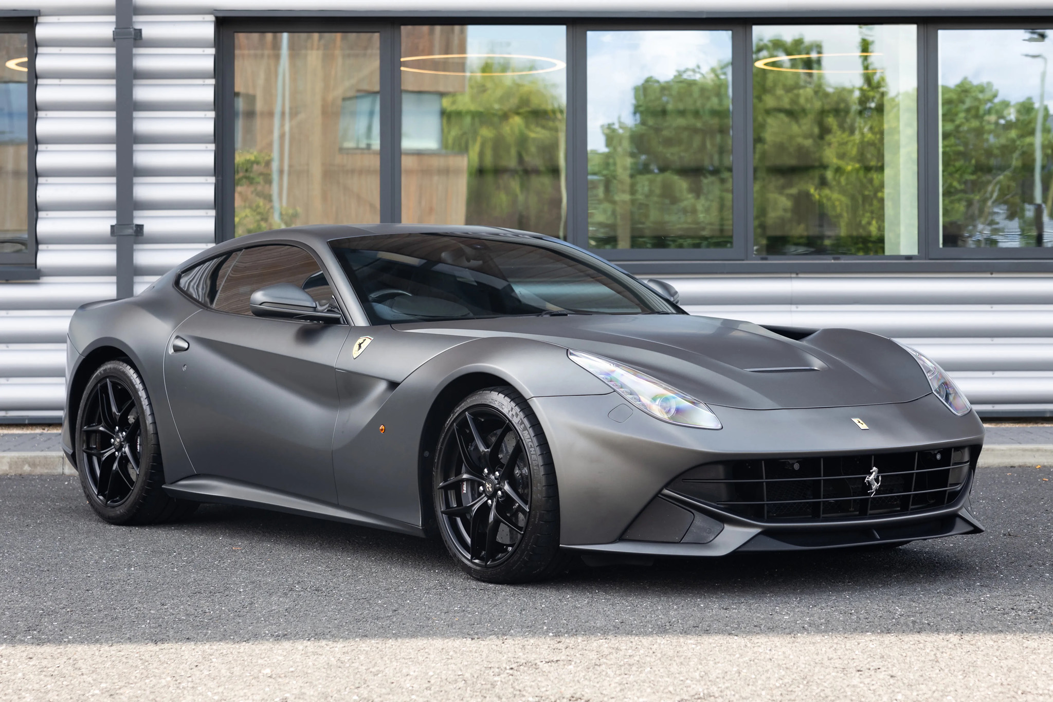 Grigio Silverstone Opaco - Ferrari F12 Berlinetta - carpaints.co