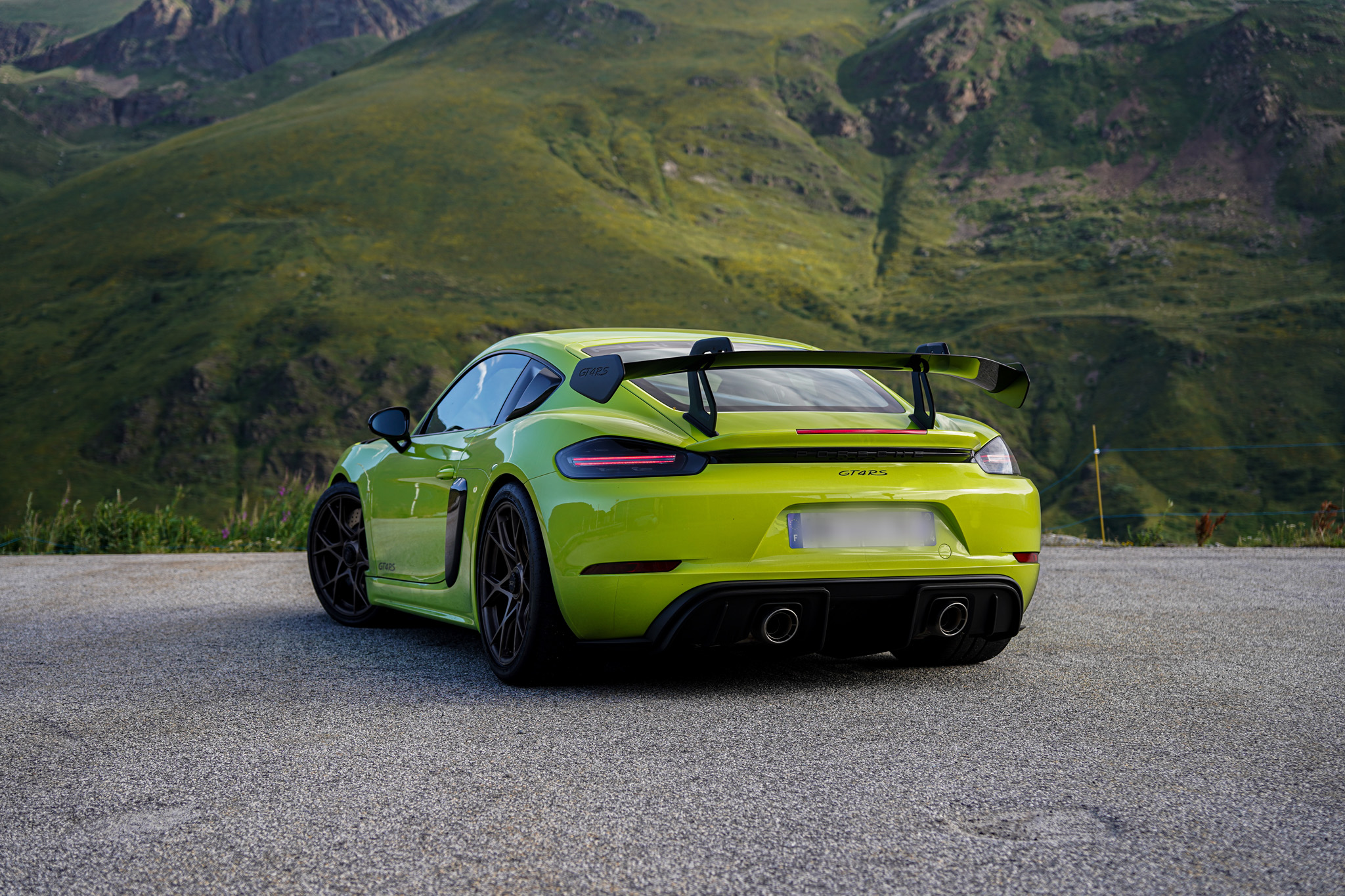 Acid Green - Porsche Cayman GT4 RS (718) - carpaints.co