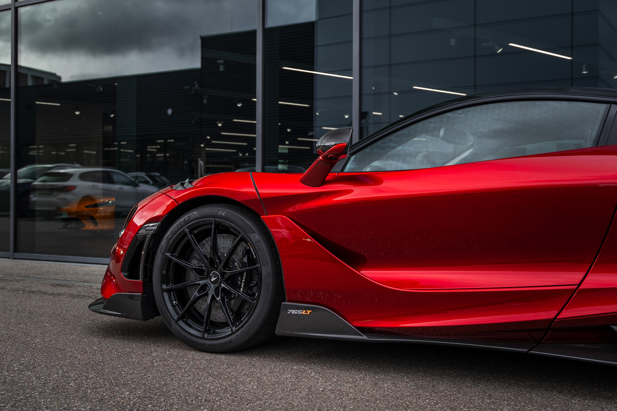 Volcano Red - McLaren 765LT - carpaints.co