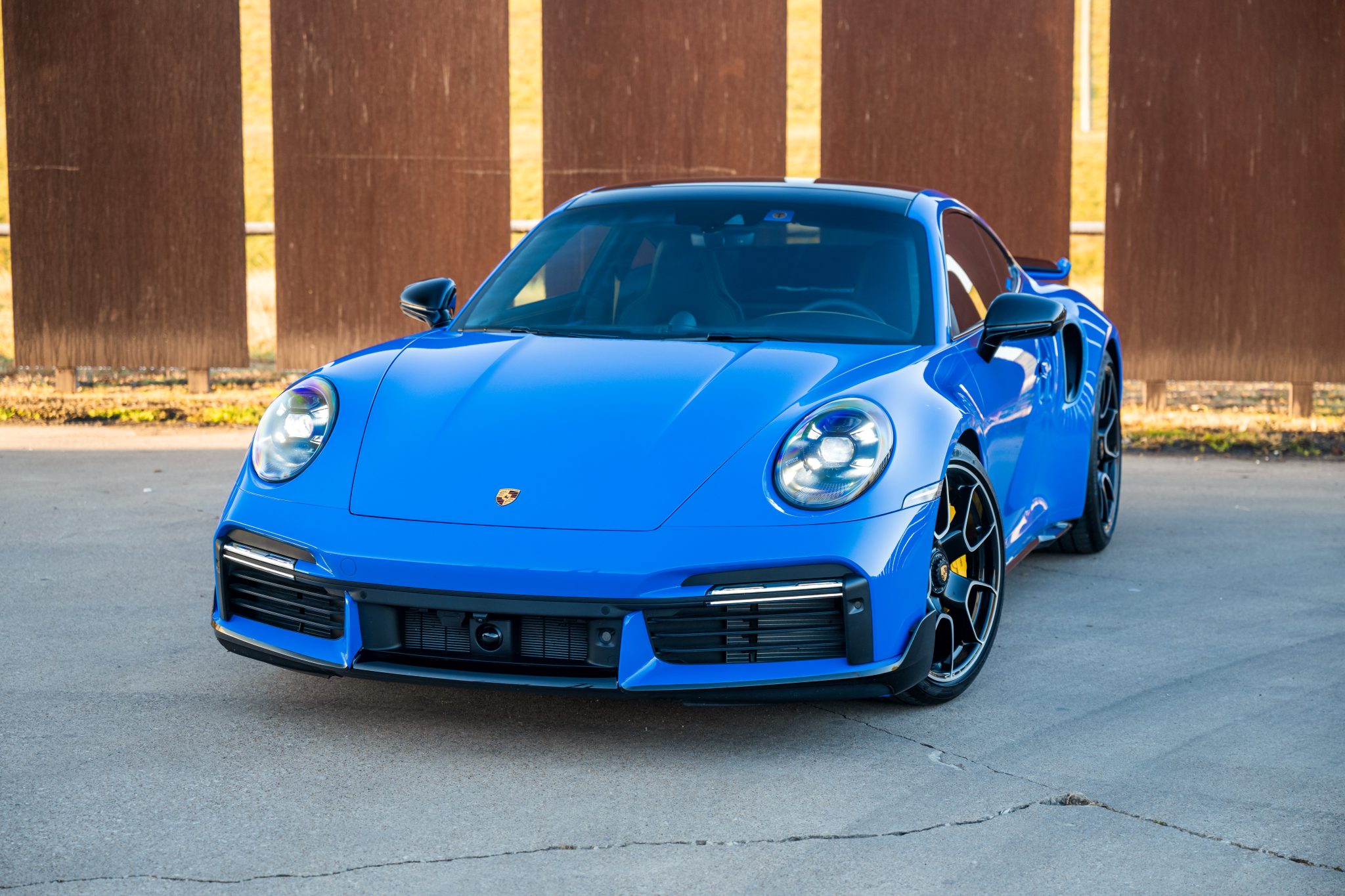 Shark Blue - Porsche 911 Turbo S (992) - carpaints.co