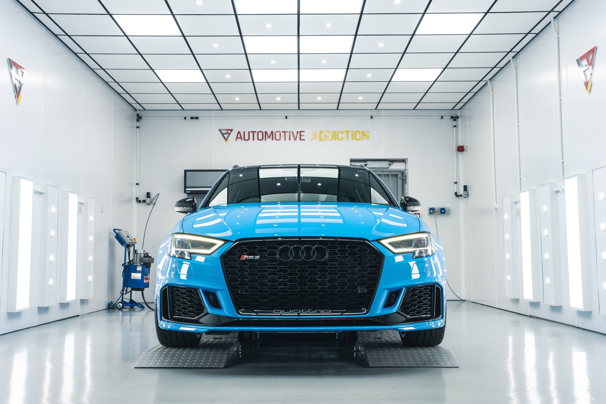 Riviera Blue - Audi RS3 Sportback (8V) - carpaints.co