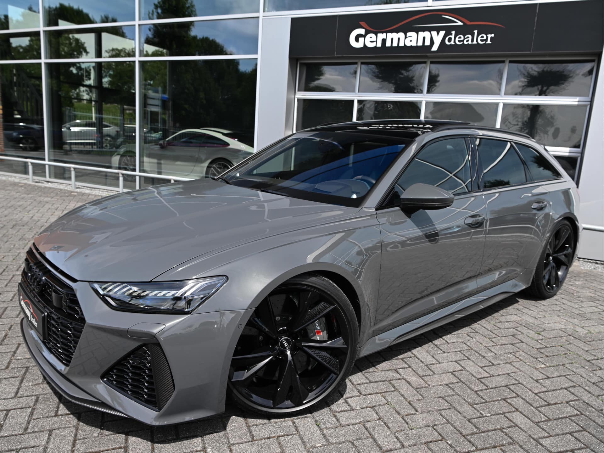 Nimbus Grey - Audi RS6 Avant (C8) - carpaints.co