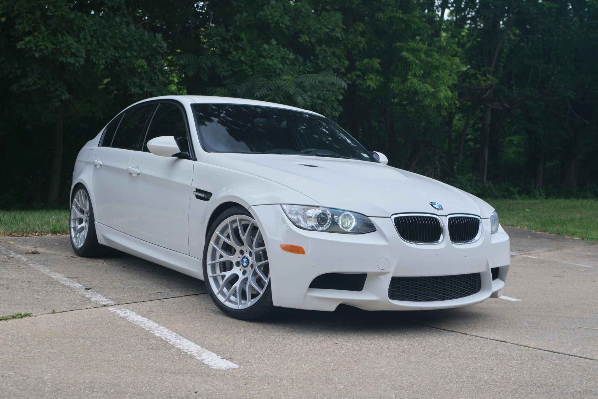 Alpine White III - BMW M3 (E90) - carpaints.co
