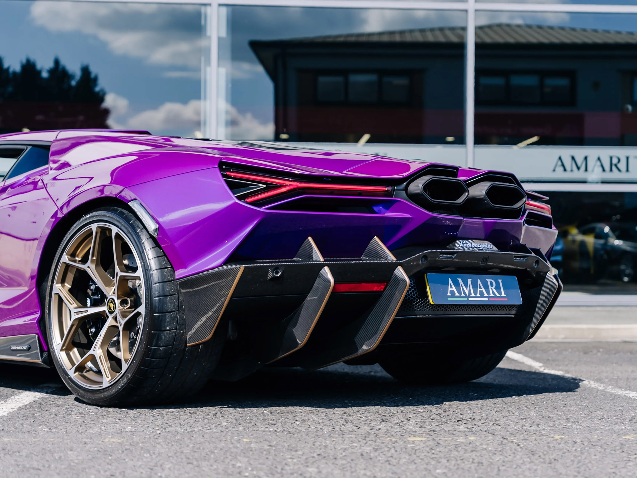 Viola Mithras - Lamborghini Revuelto - carpaints.co