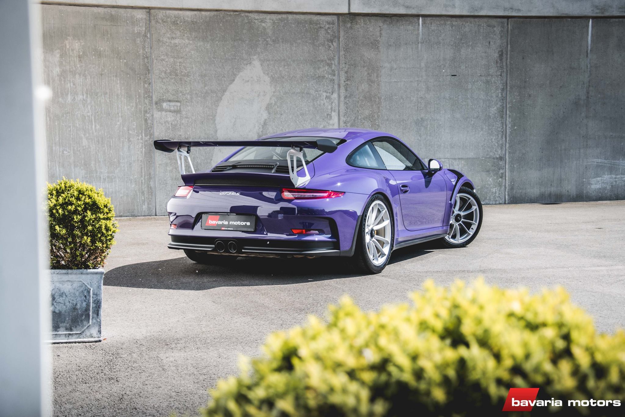 Ultraviolet - Porsche 911 GT3 RS (991.1) - carpaints.co
