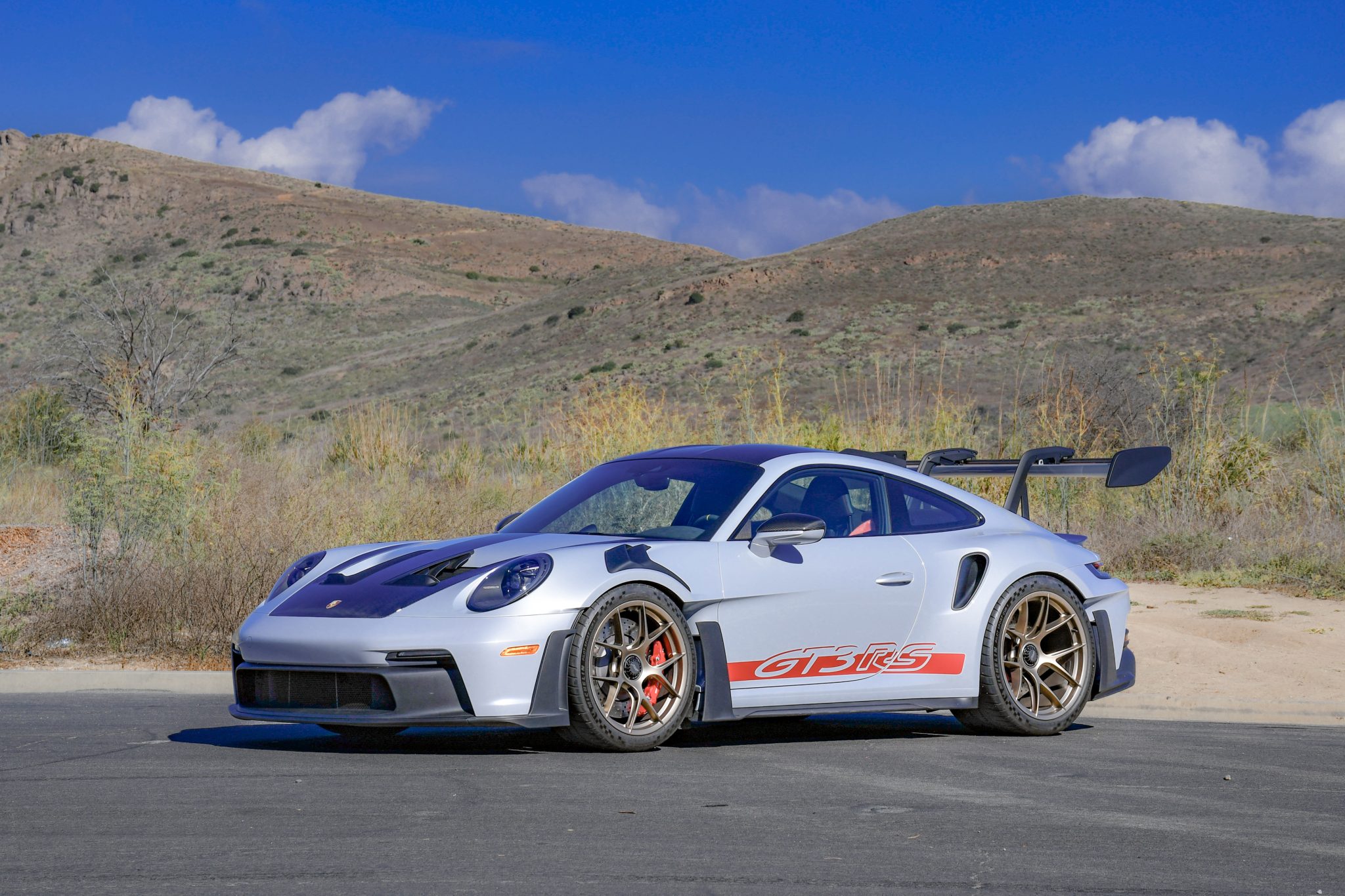 Ice Grey - Porsche 911 GT3 RS (992) - carpaints.co