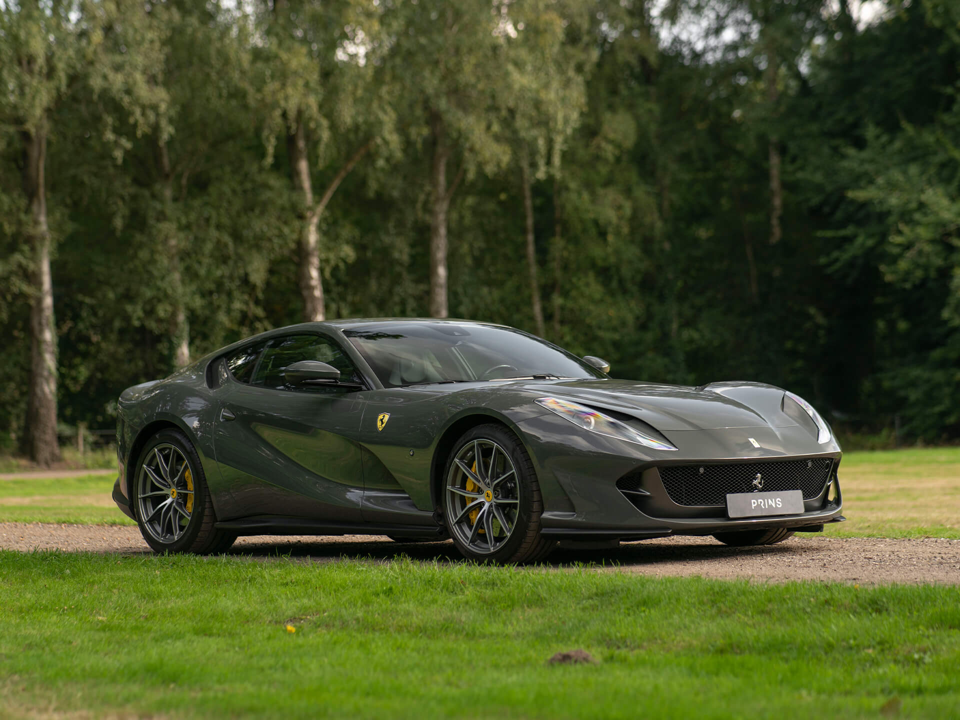 Grigio Scuro - Ferrari 812 Superfast - carpaints.co