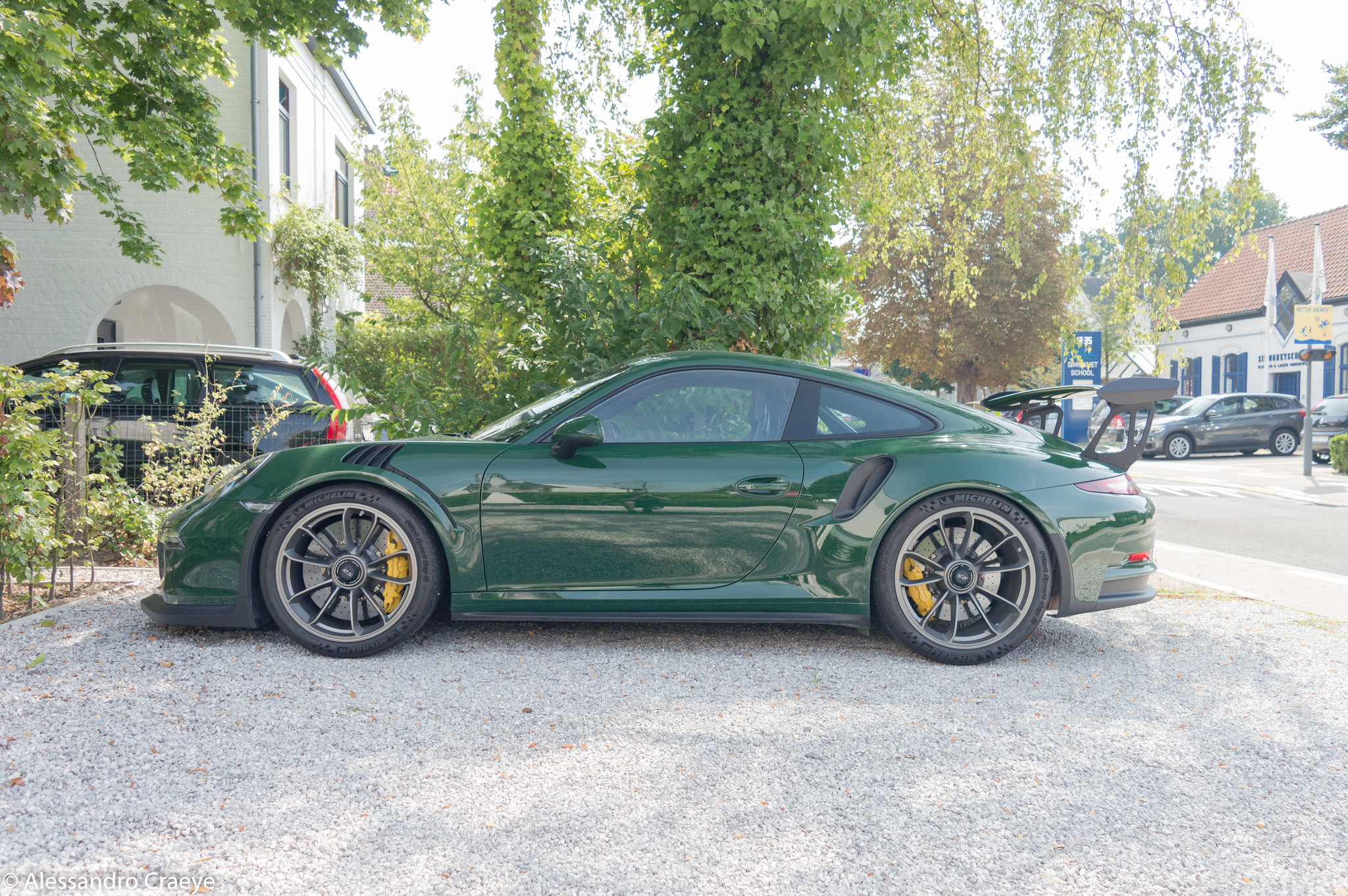 British Racing Green - Porsche 911 GT3 RS (991.1) - carpaints.co