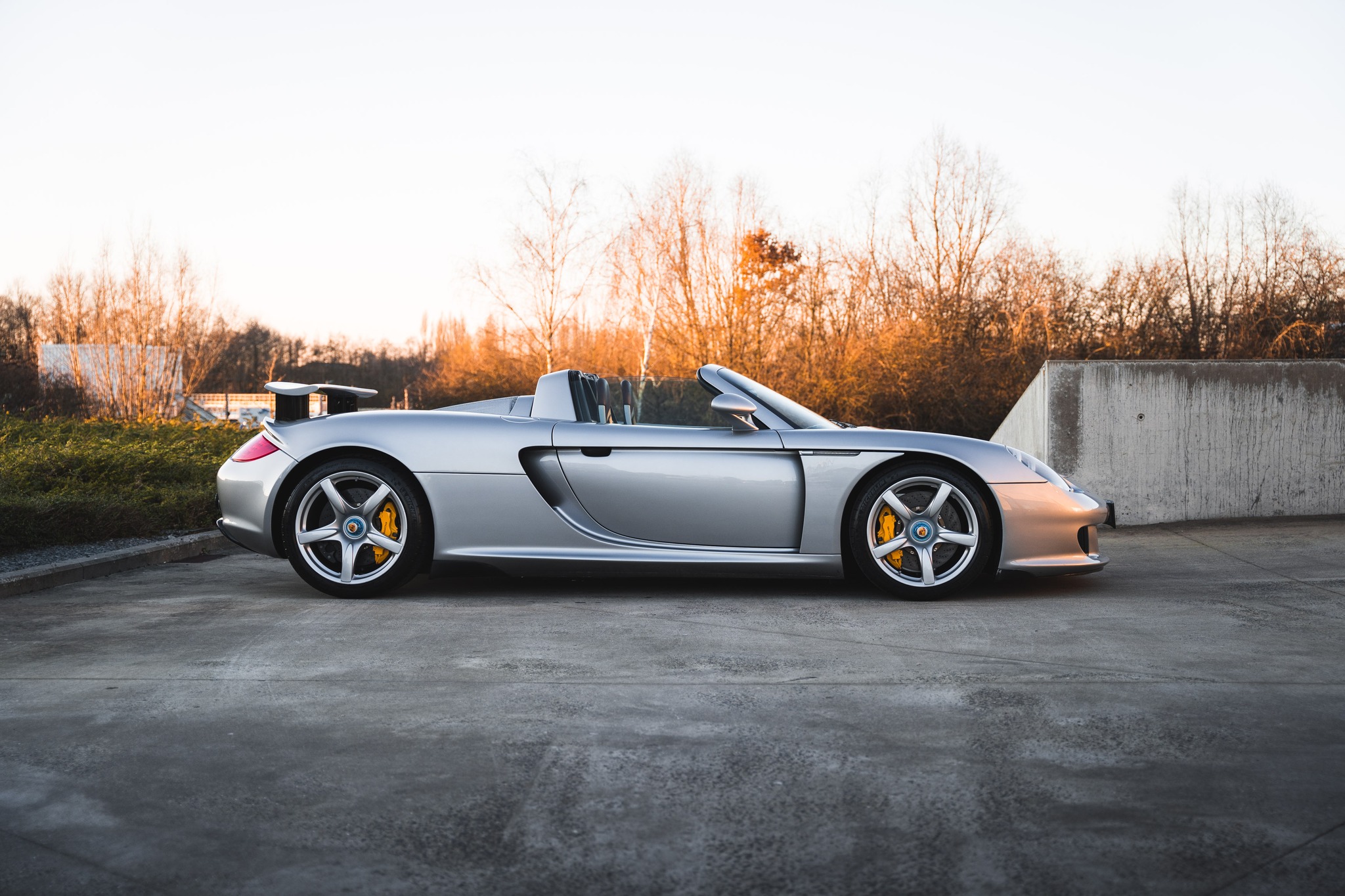 GT Silver Metallic - Porsche Carrera GT - carpaints.co