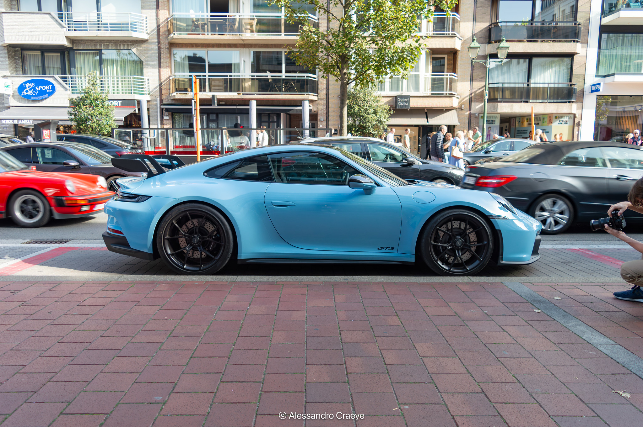 Gulf Blue - Porsche 911 GT3 (992) - carpaints.co