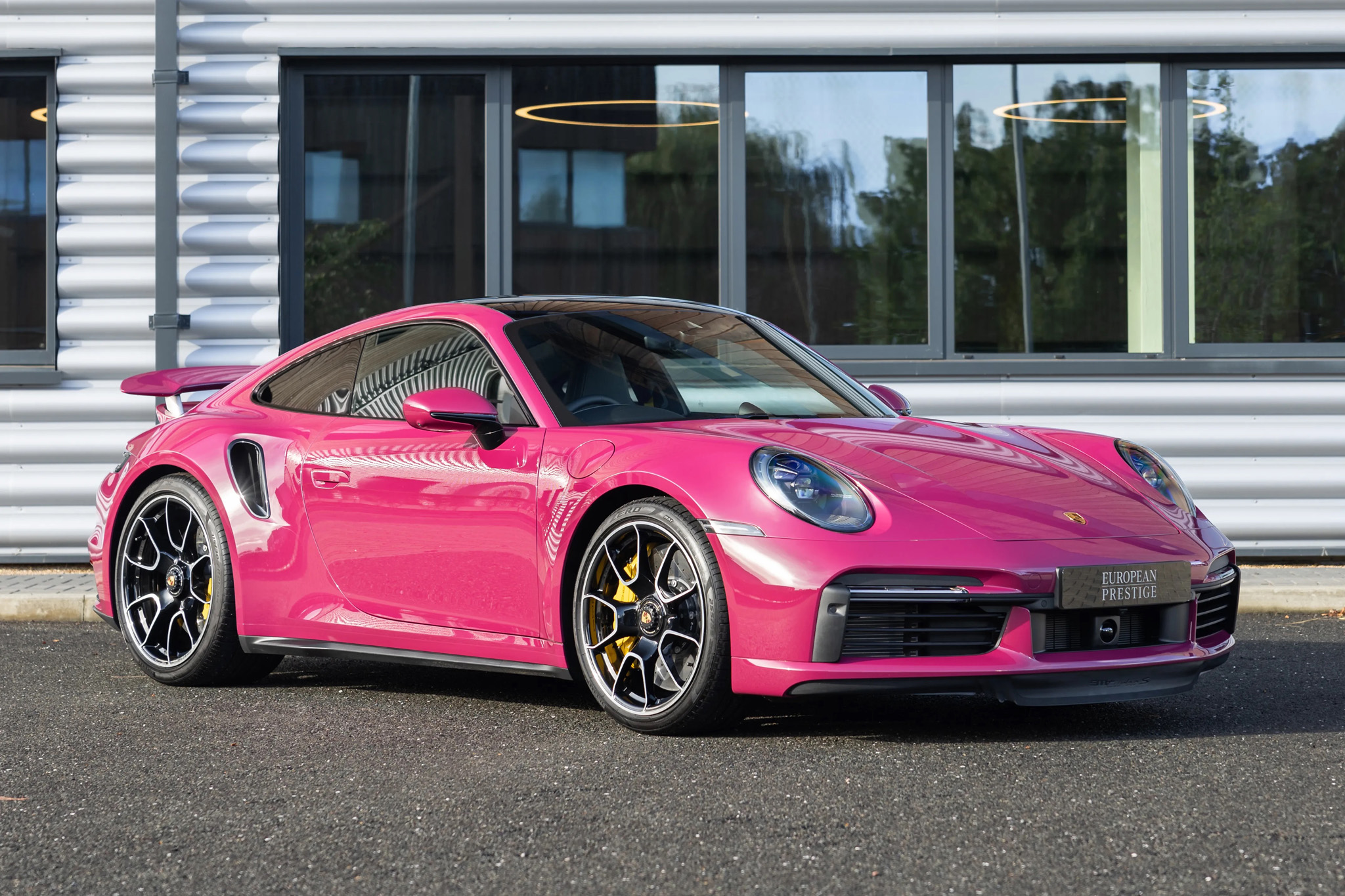 Ruby Star Neo - Porsche 911 Turbo S (992) - carpaints.co