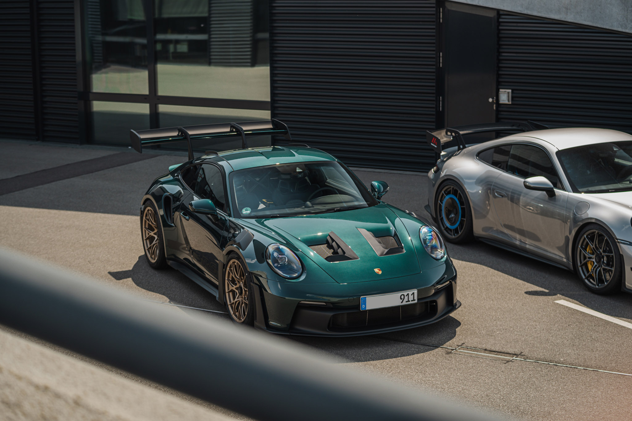 Jet Green Metallic - Porsche 911 GT3 RS (992) - carpaints.co