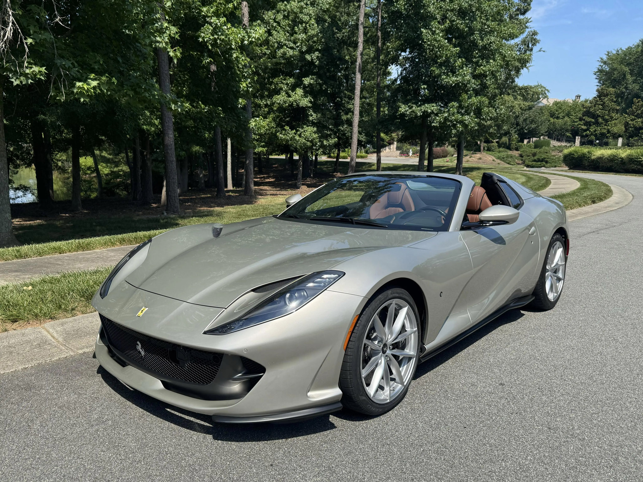 Nuovo Grigio Ingrid - Ferrari 812 GTS - carpaints.co