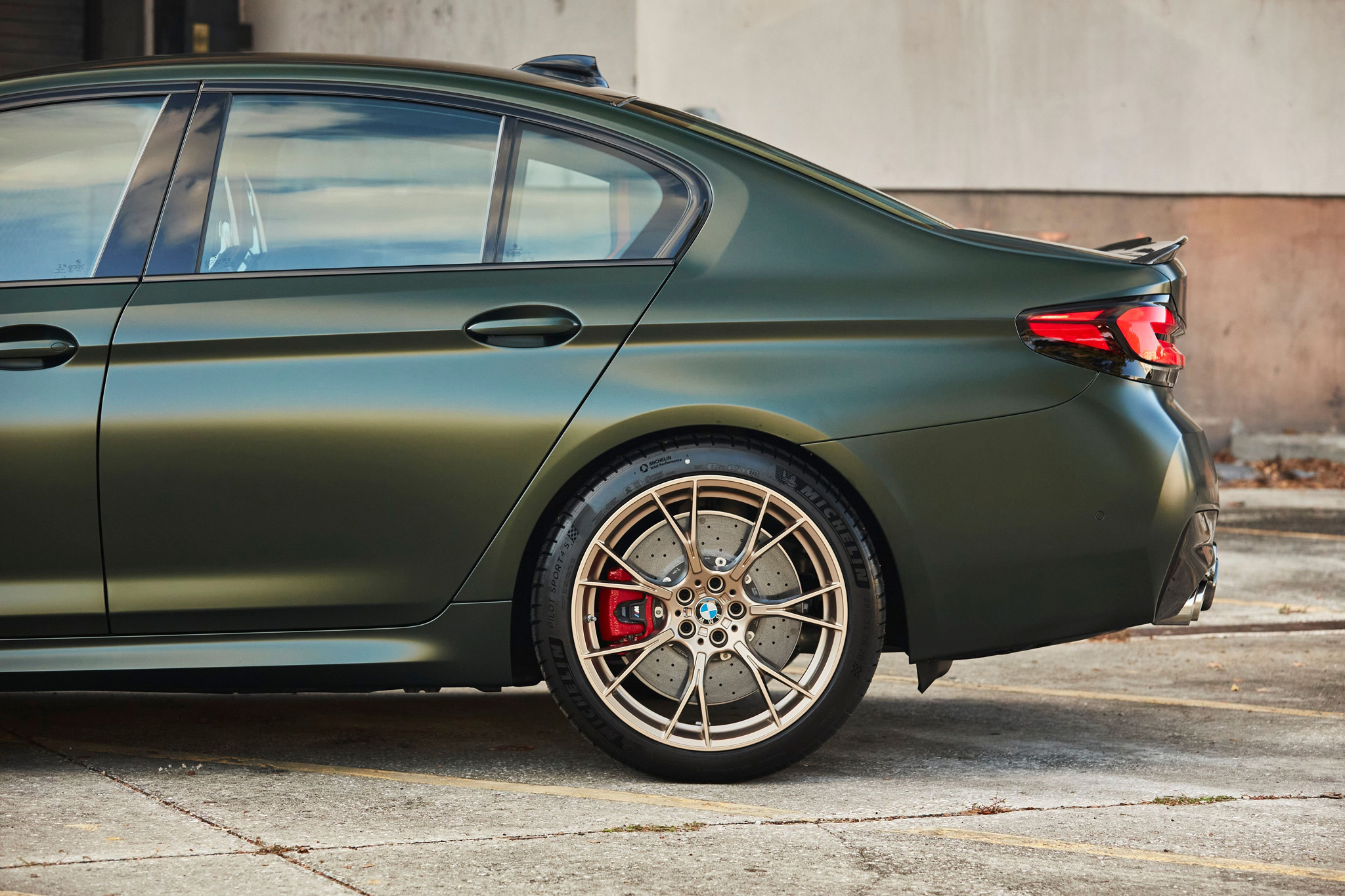 Frozen Deep Green - BMW M5 CS (F90) - carpaints.co