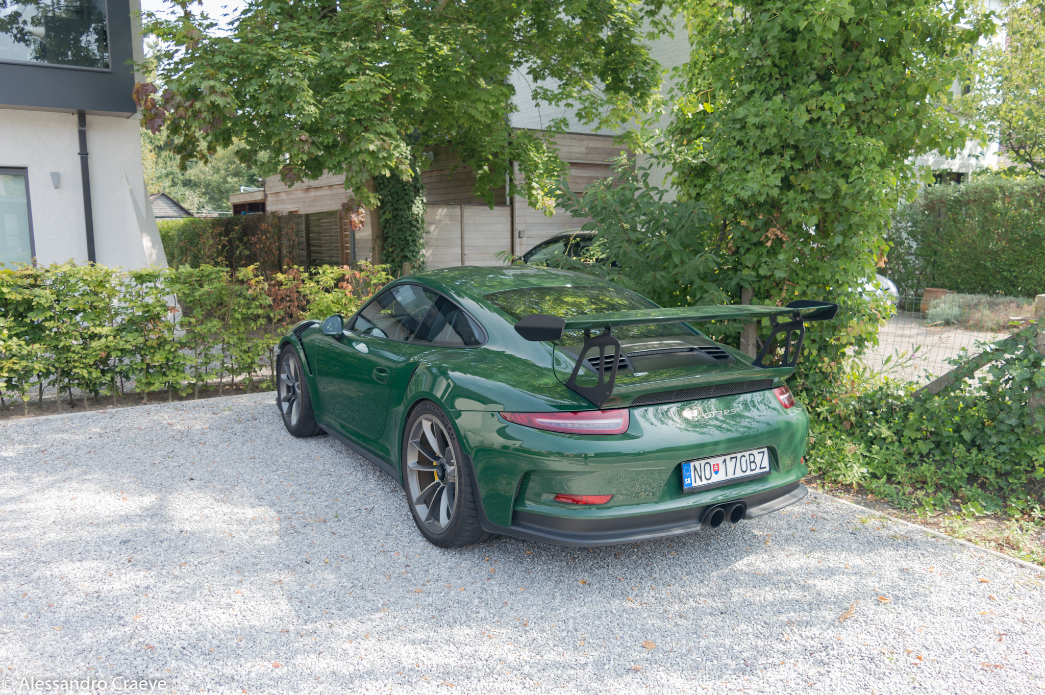 British Racing Green - Porsche 911 GT3 RS (991.1) - carpaints.co