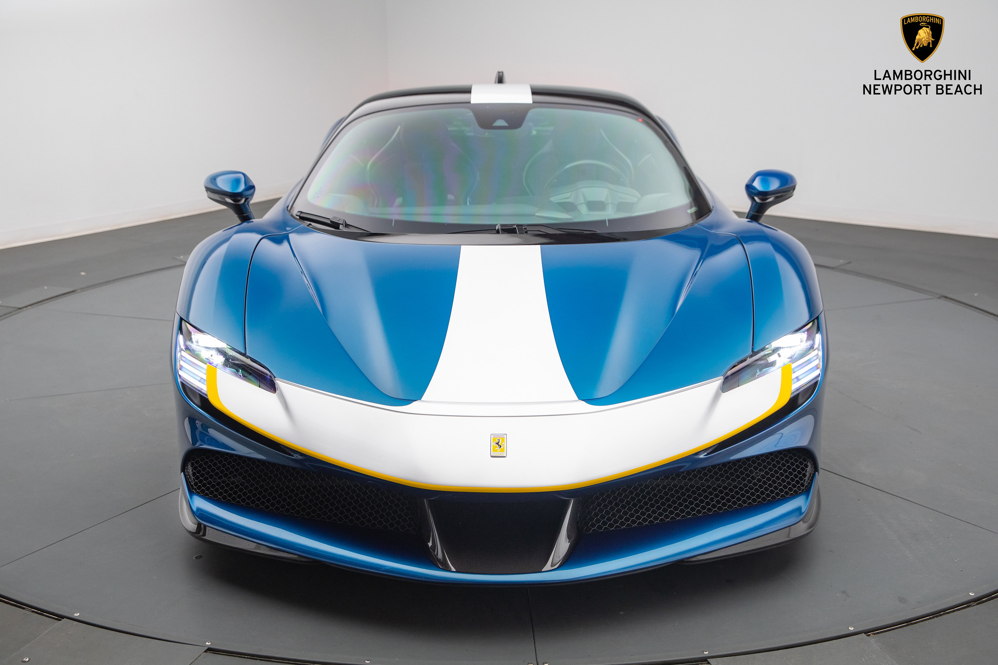 Blu Abu Dhabi / Nero DS - Ferrari SF90 Stradale - carpaints.co