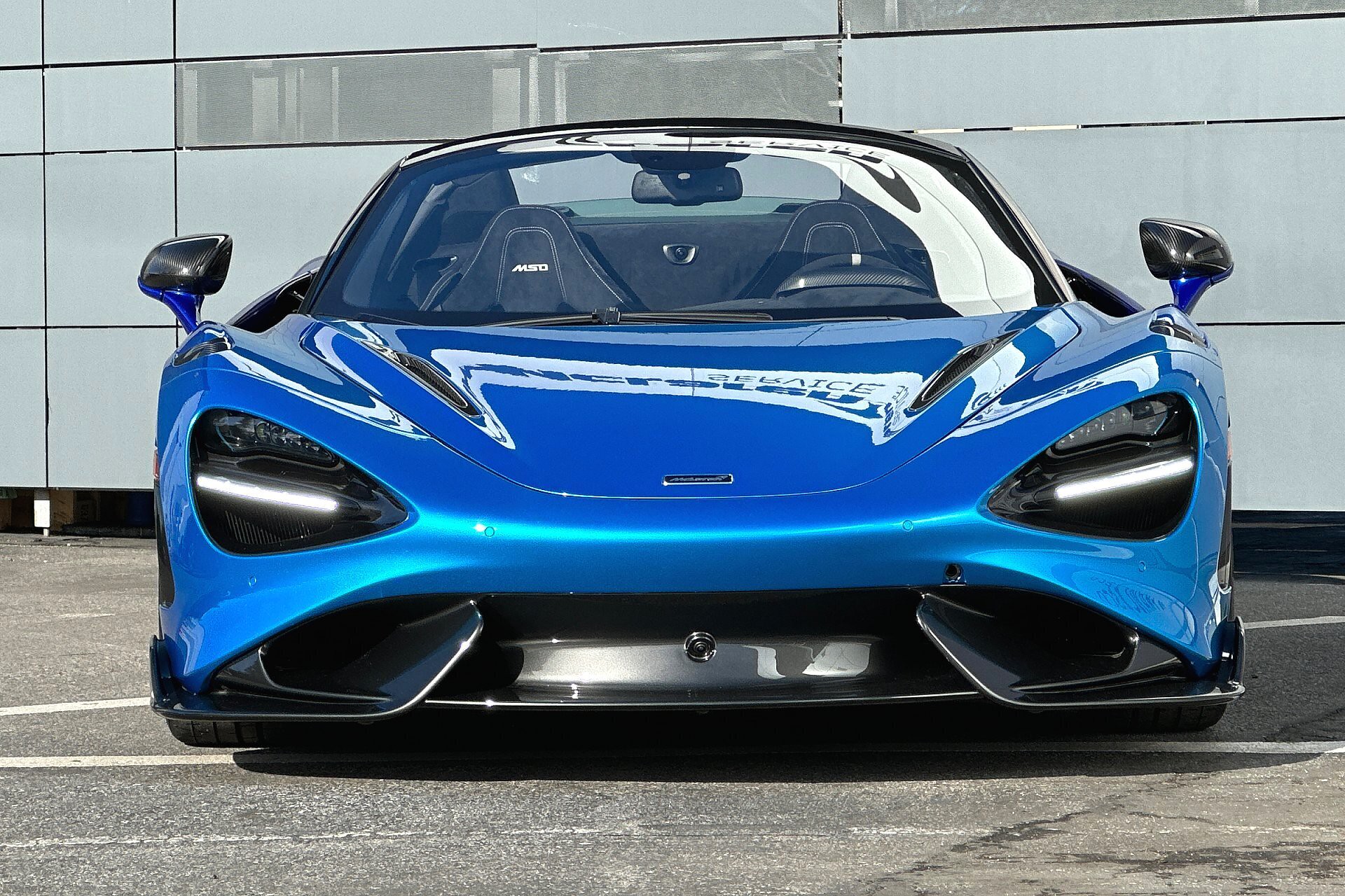 Ludus Blue / Burton Blue - McLaren 765LT Spider - carpaints.co