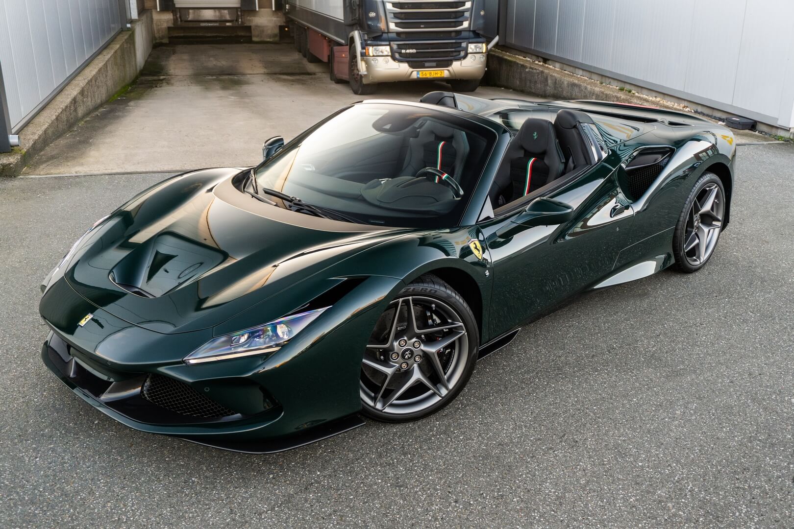 Verde British Racing - Ferrari F8 Spider - carpaints.co