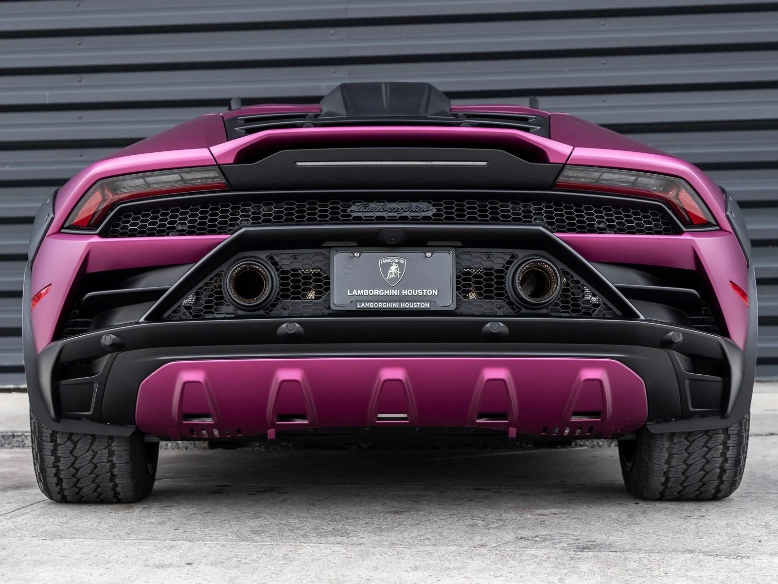 Viola Rubus - Lamborghini Huracán Sterrato - carpaints.co