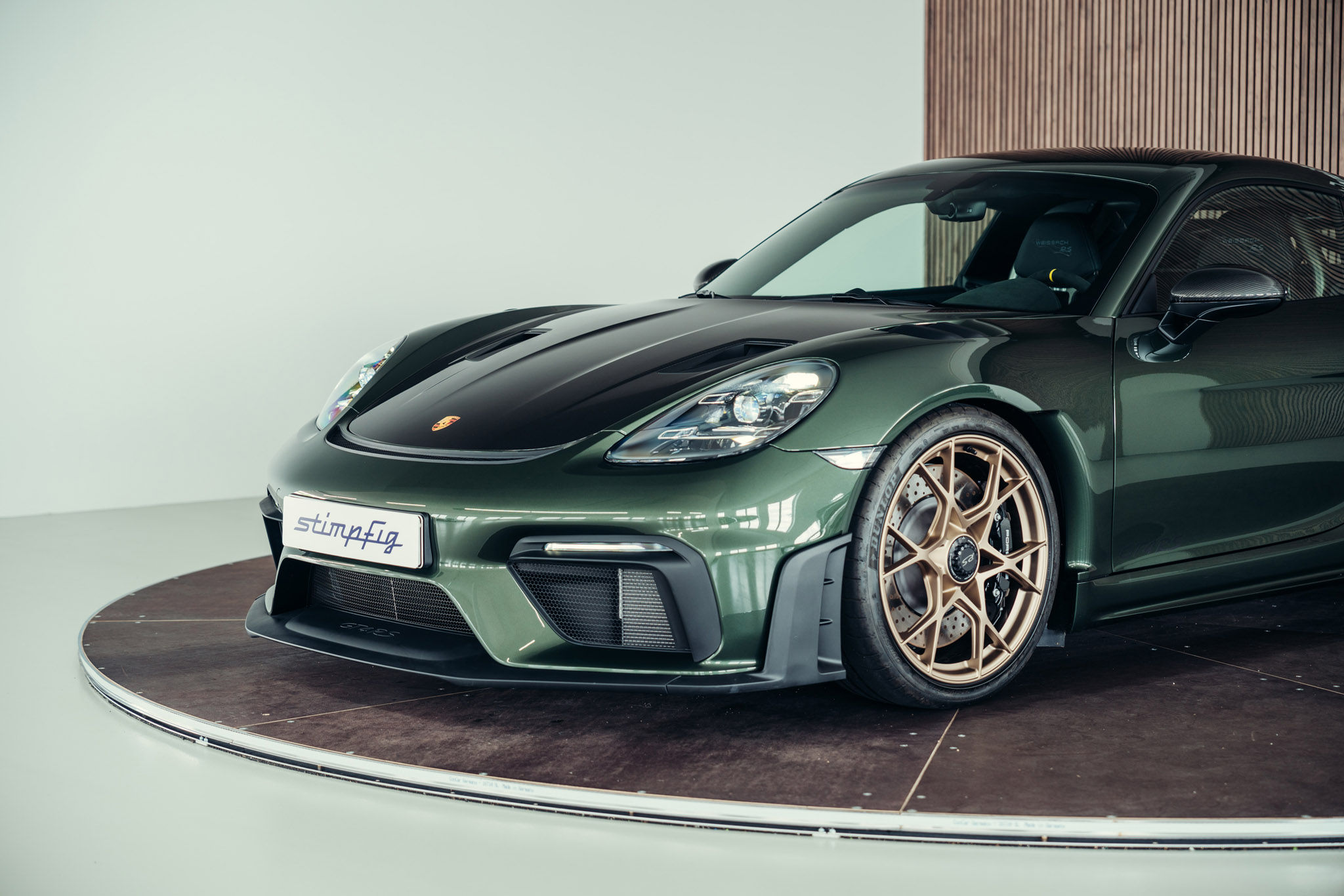 Oak Green Metallic - Porsche Cayman GT4 RS (718) - carpaints.co