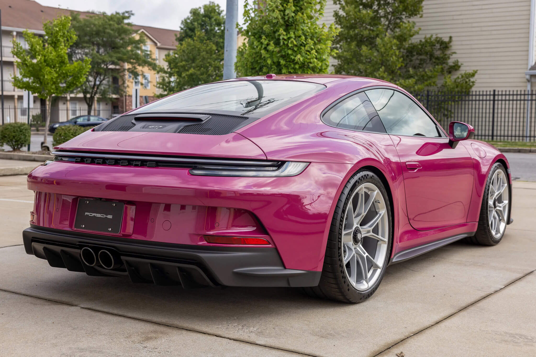 Ruby Star Neo - Porsche 911 GT3 Touring (992) - carpaints.co