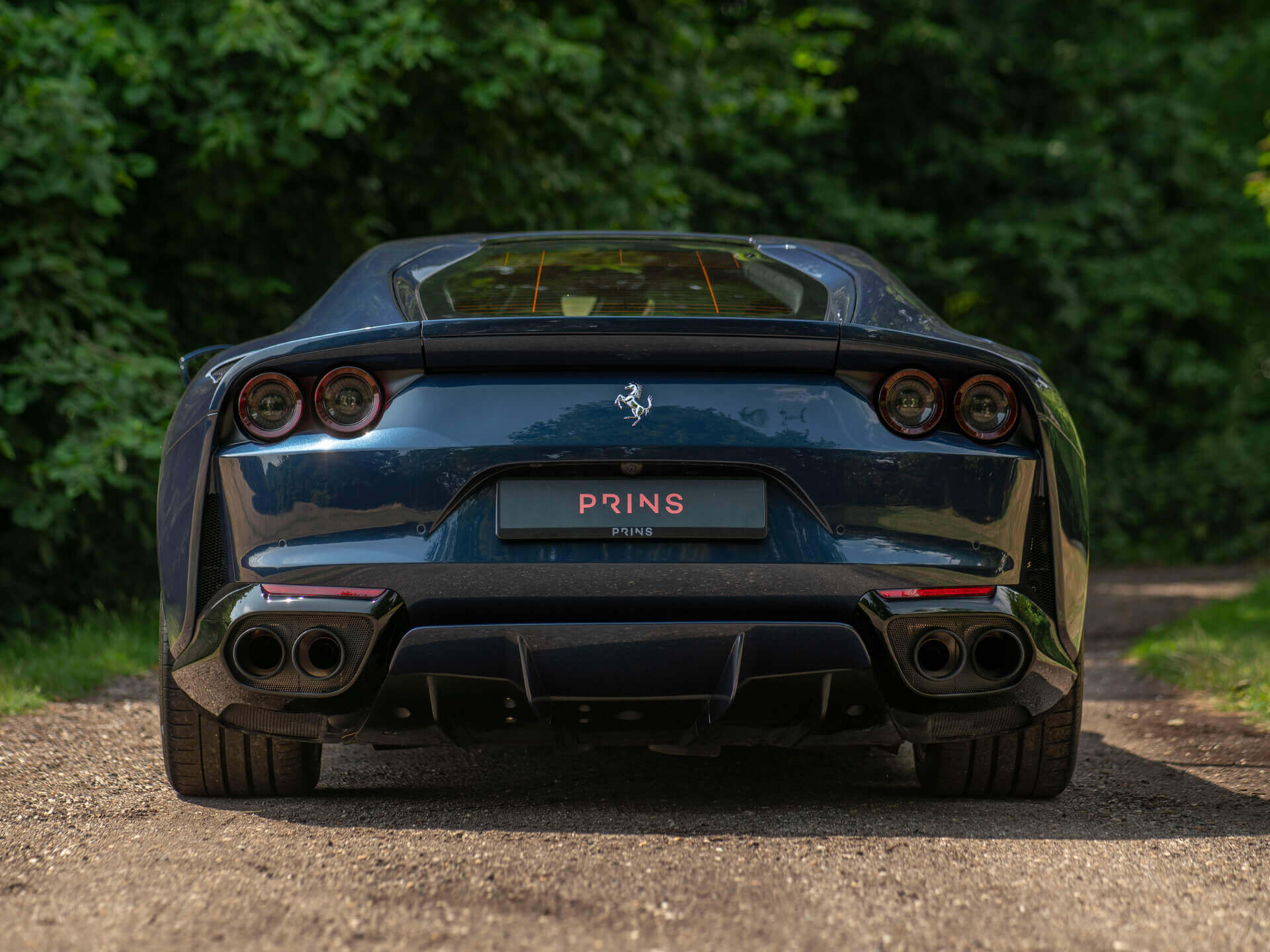 Blu Swaters - Ferrari 812 Superfast - carpaints.co