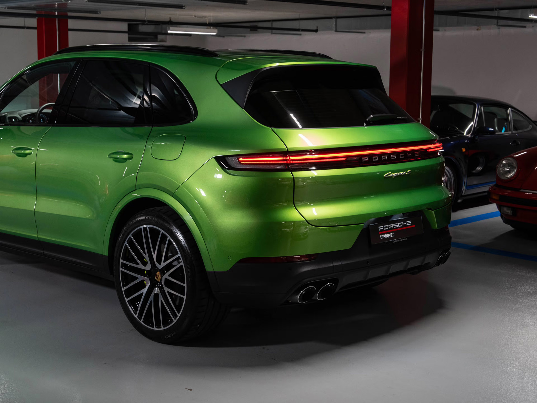 Java Green - Porsche Cayenne (E3) - carpaints.co