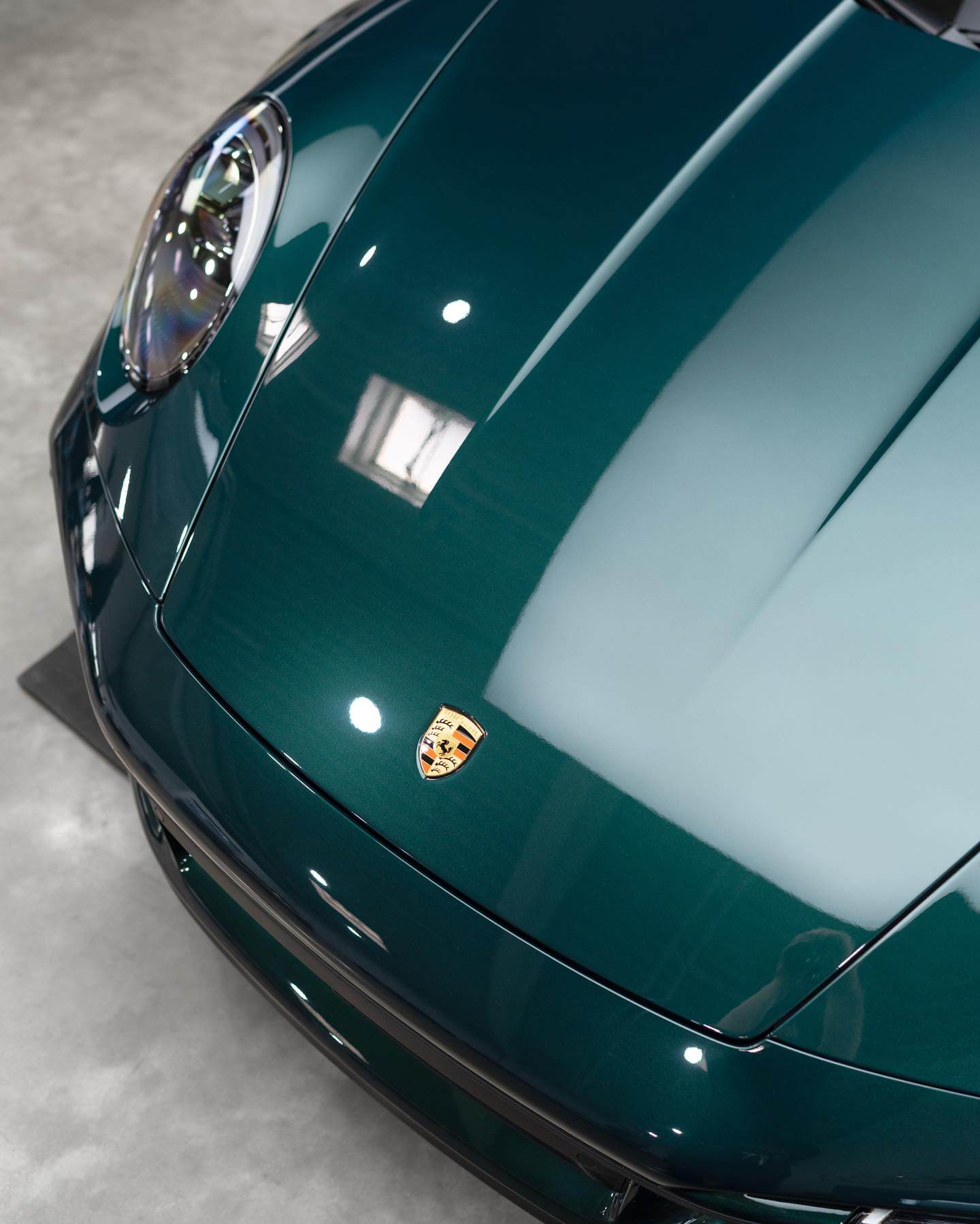 Jet Green Metallic - Porsche 911 Sport Classic (992) - carpaints.co