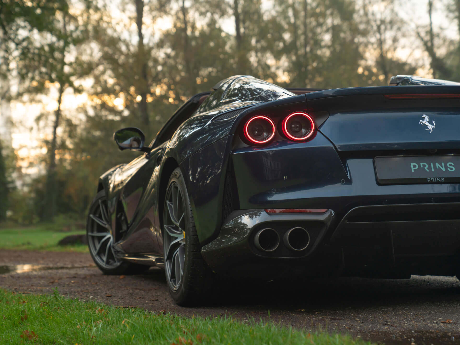 Blu Swaters - Ferrari 812 GTS - carpaints.co