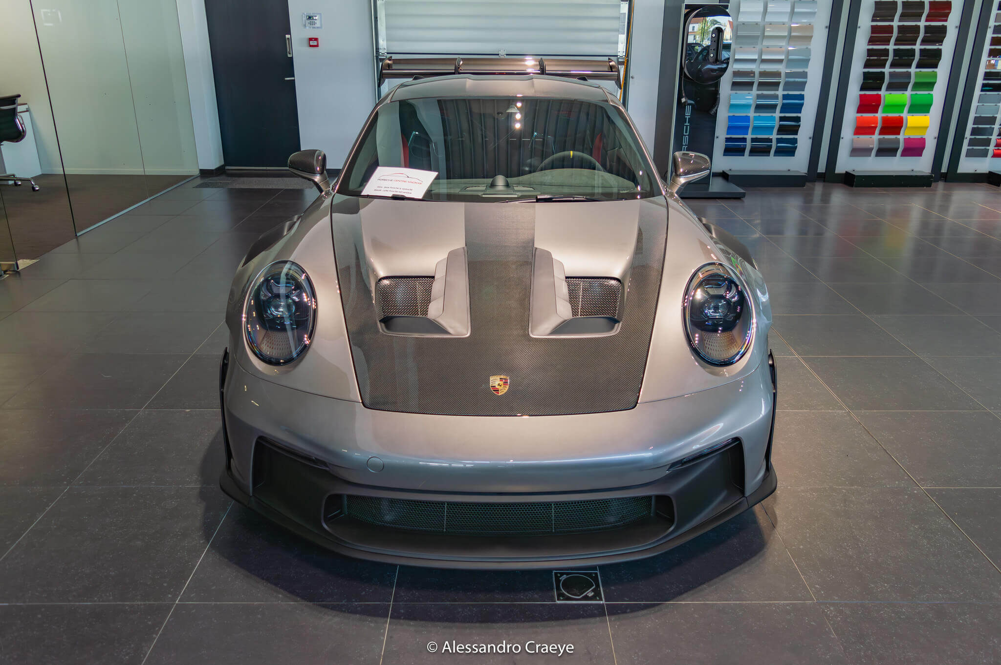 Stone Grey Metallic - Porsche 911 GT3 RS (992) - carpaints.co