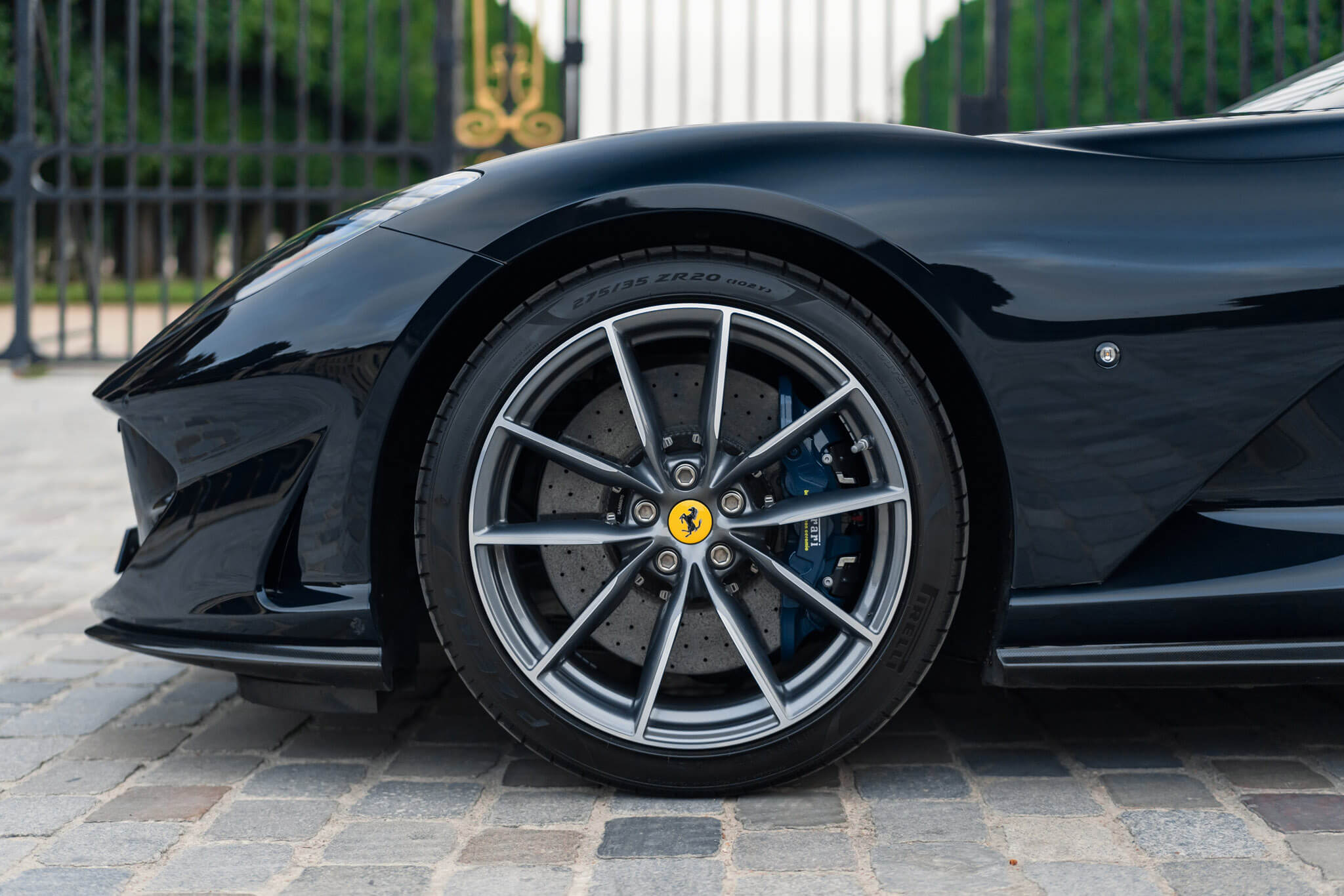 Blu Ultrascuro - Ferrari 812 GTS - carpaints.co