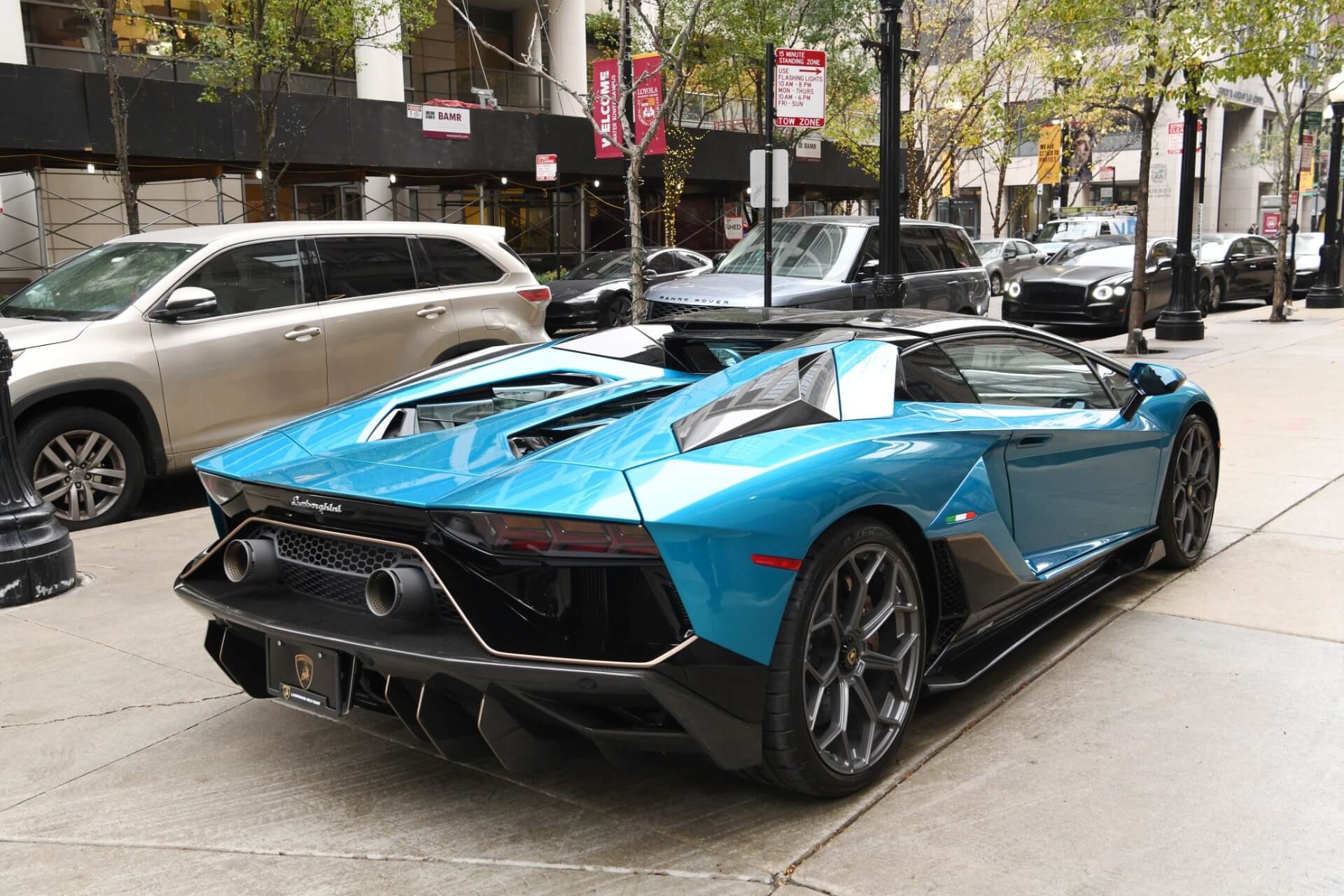 Blu Uranus - Lamborghini Aventador Ultimae (LP780-4) - carpaints.co